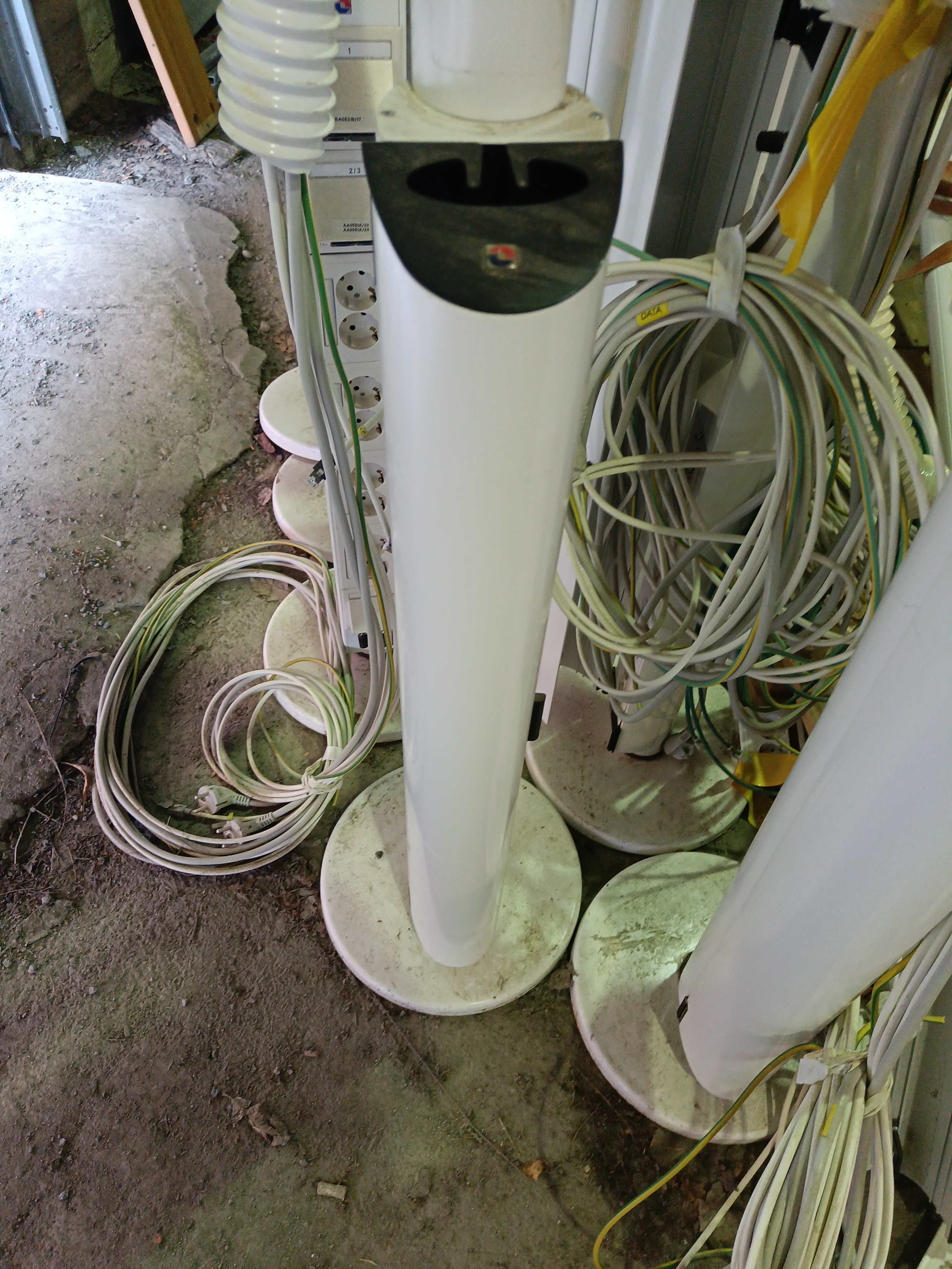 Network and power outlet poles 7-Pieces - PS Auction - We value the ...