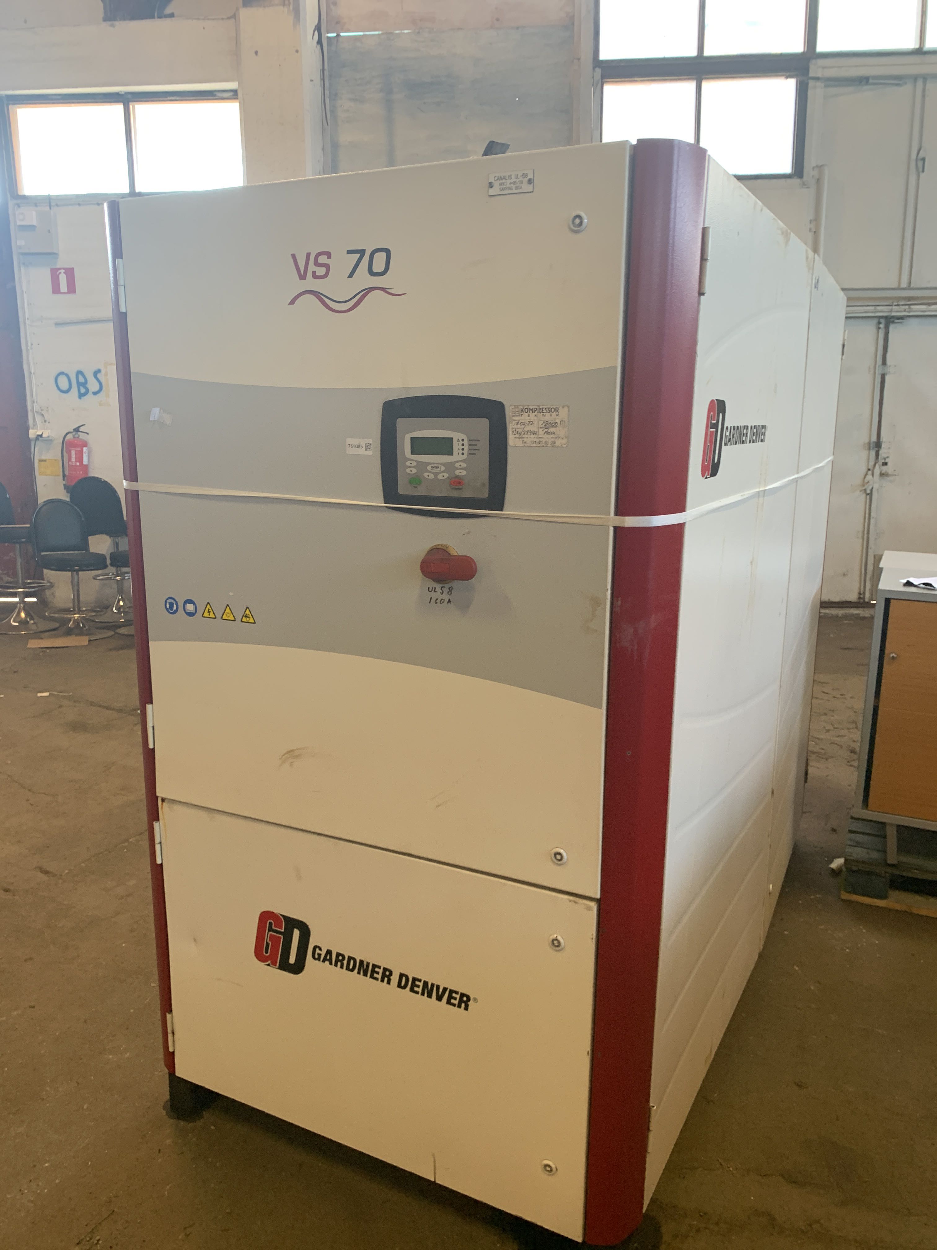 Screw compressor Gardner Denver VS70 -2010 with tank - PS Auction - We ...