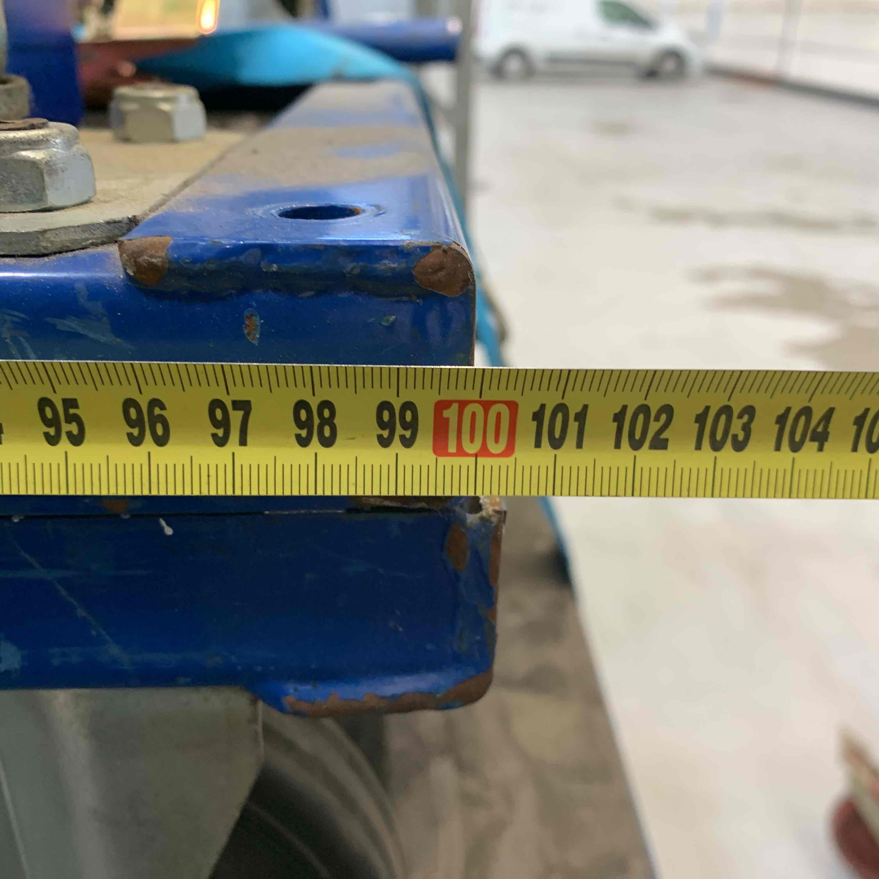 Vagnar med hyllplan - Auktioner online - Nätauktioner ...