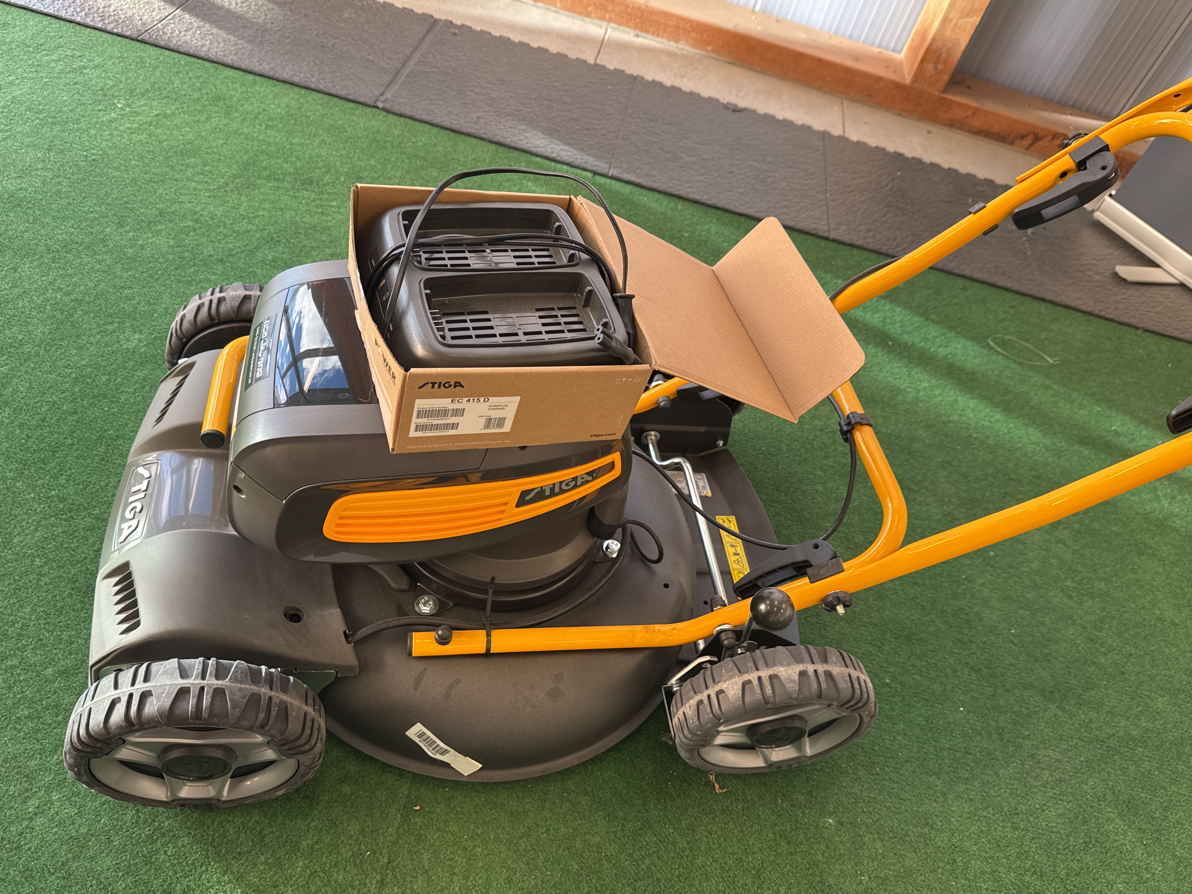 Stiga Multiclip 750 S AE Batteridriven Gräsklippare med Multiclip ...