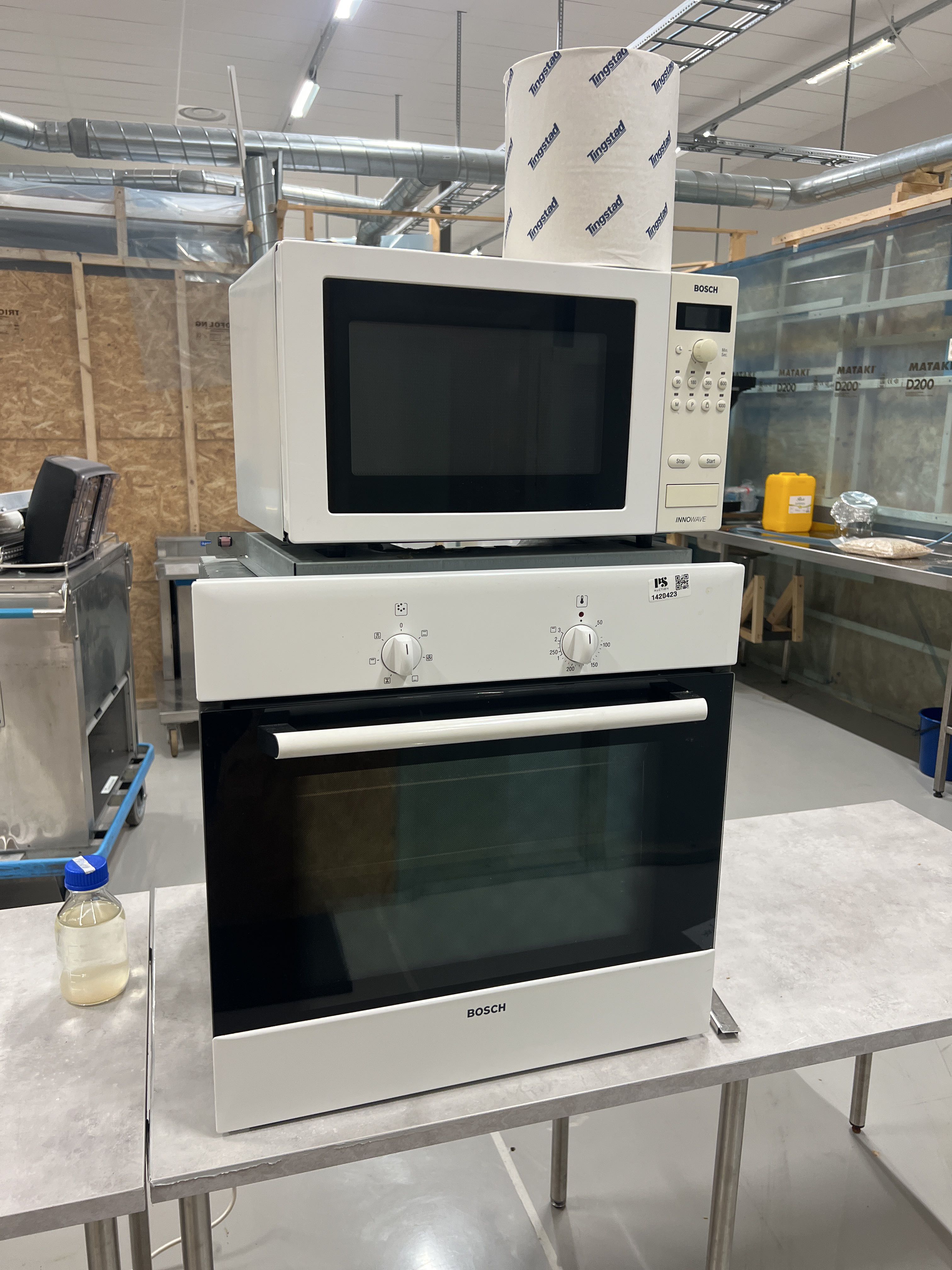 Ugn och mikrovågsugn - Bosch - Auktioner online - Nätauktioner ...