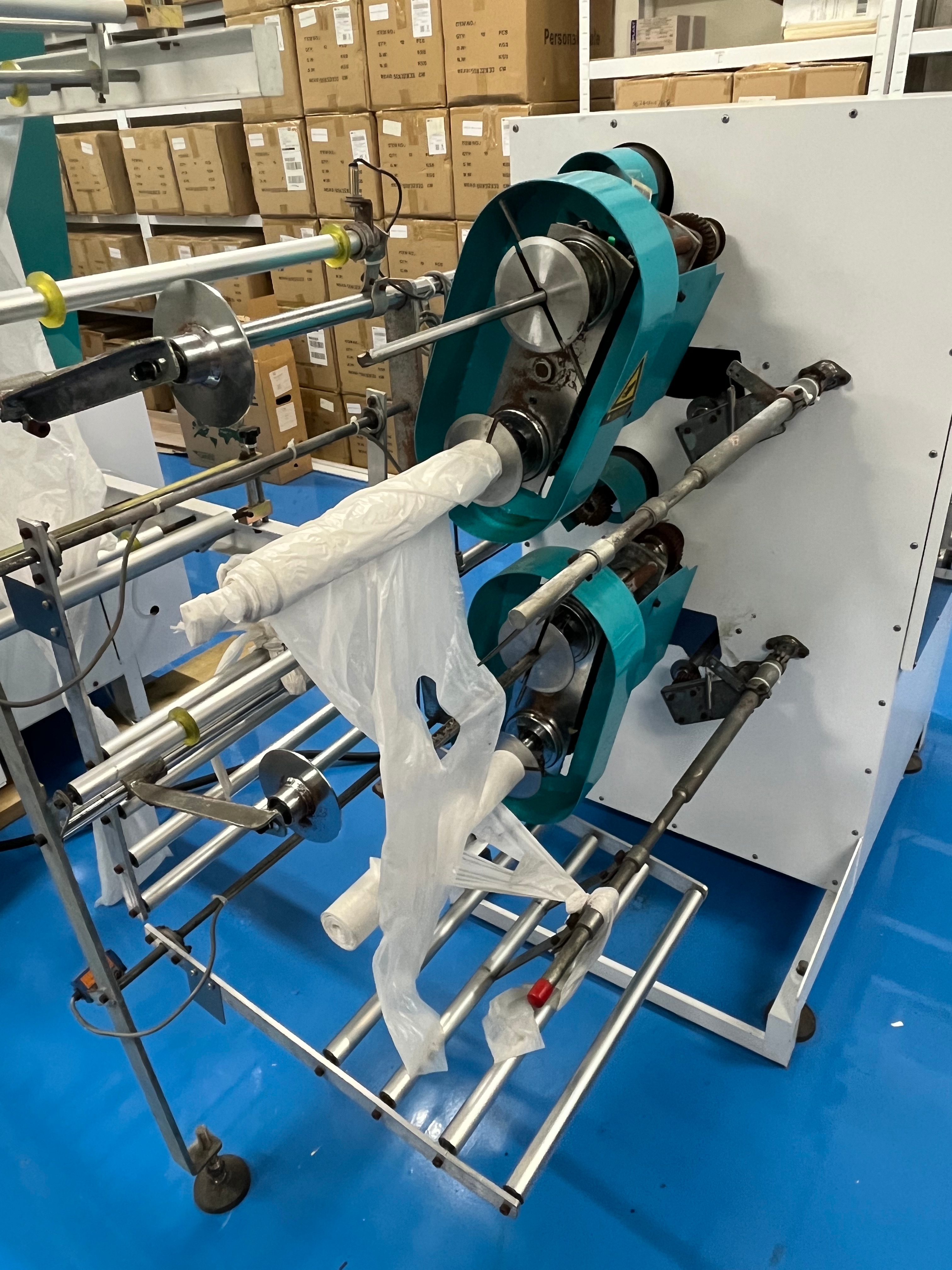 Tillverkningsmaskin plastförkläden, Paragon Machine - Auktioner online ...
