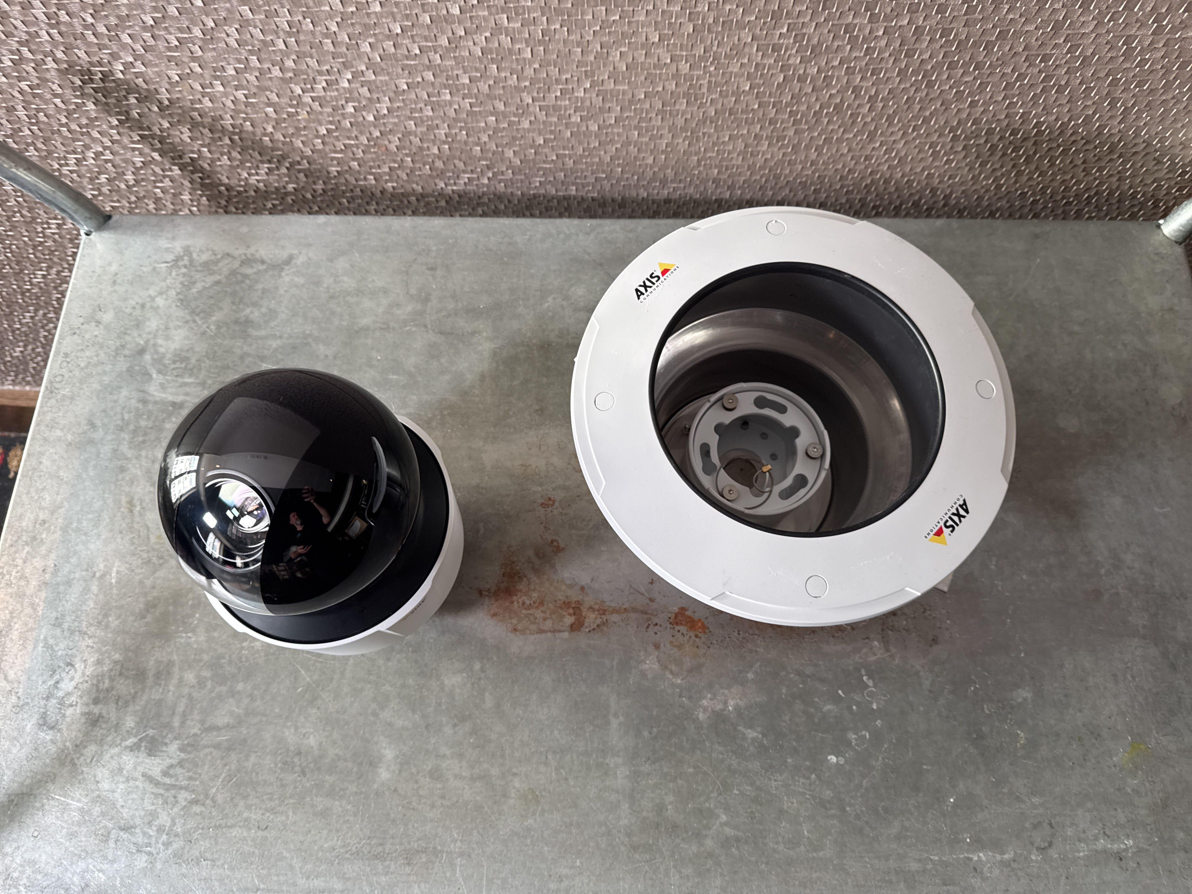Cameras with recessed mounts (Recessed Mount) - Axis Q6115 PTZ - 3 pcs ...