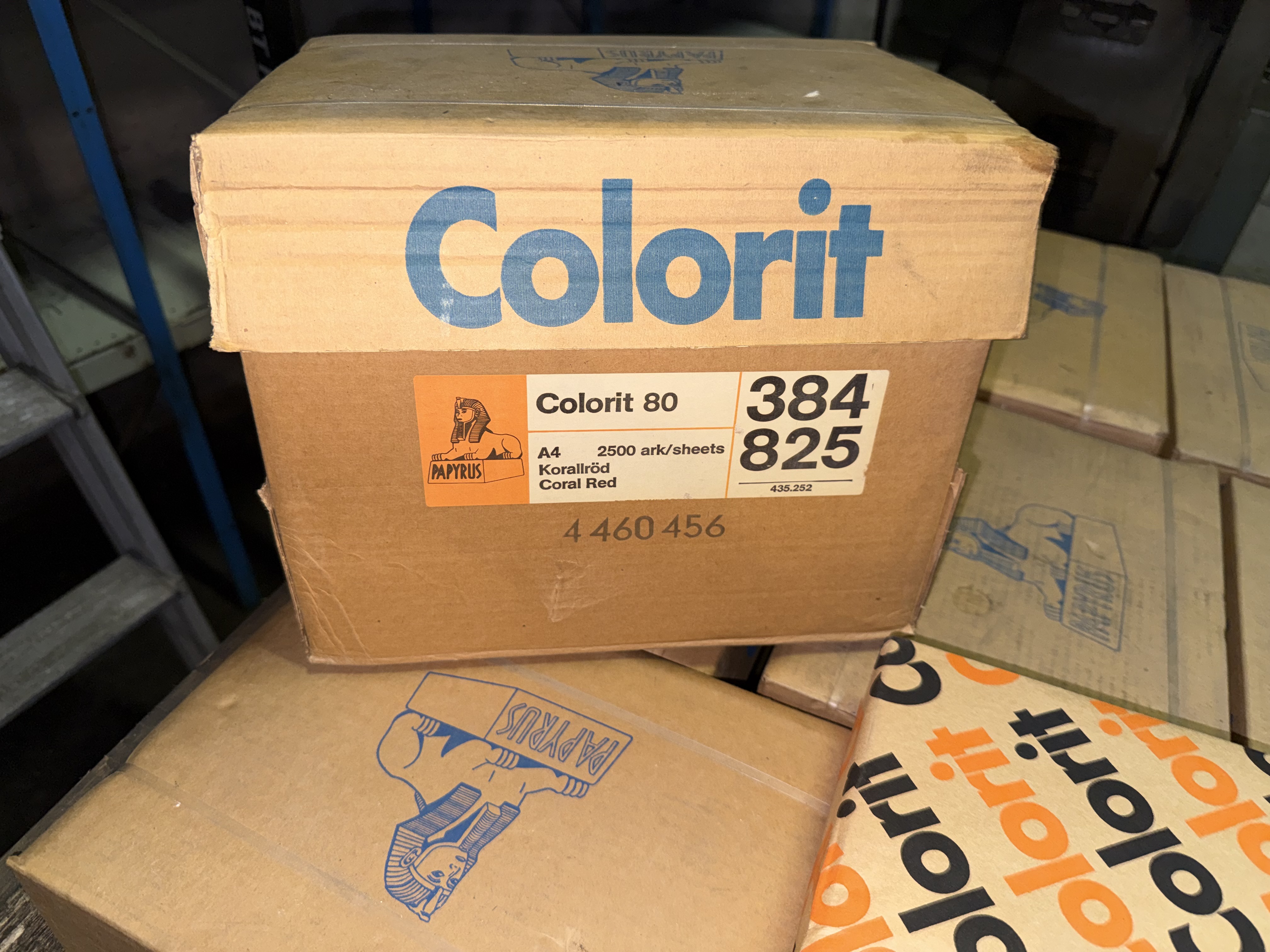 Colorit A4 papper i olika färger 30st - Auktioner online - Nätauktioner ...