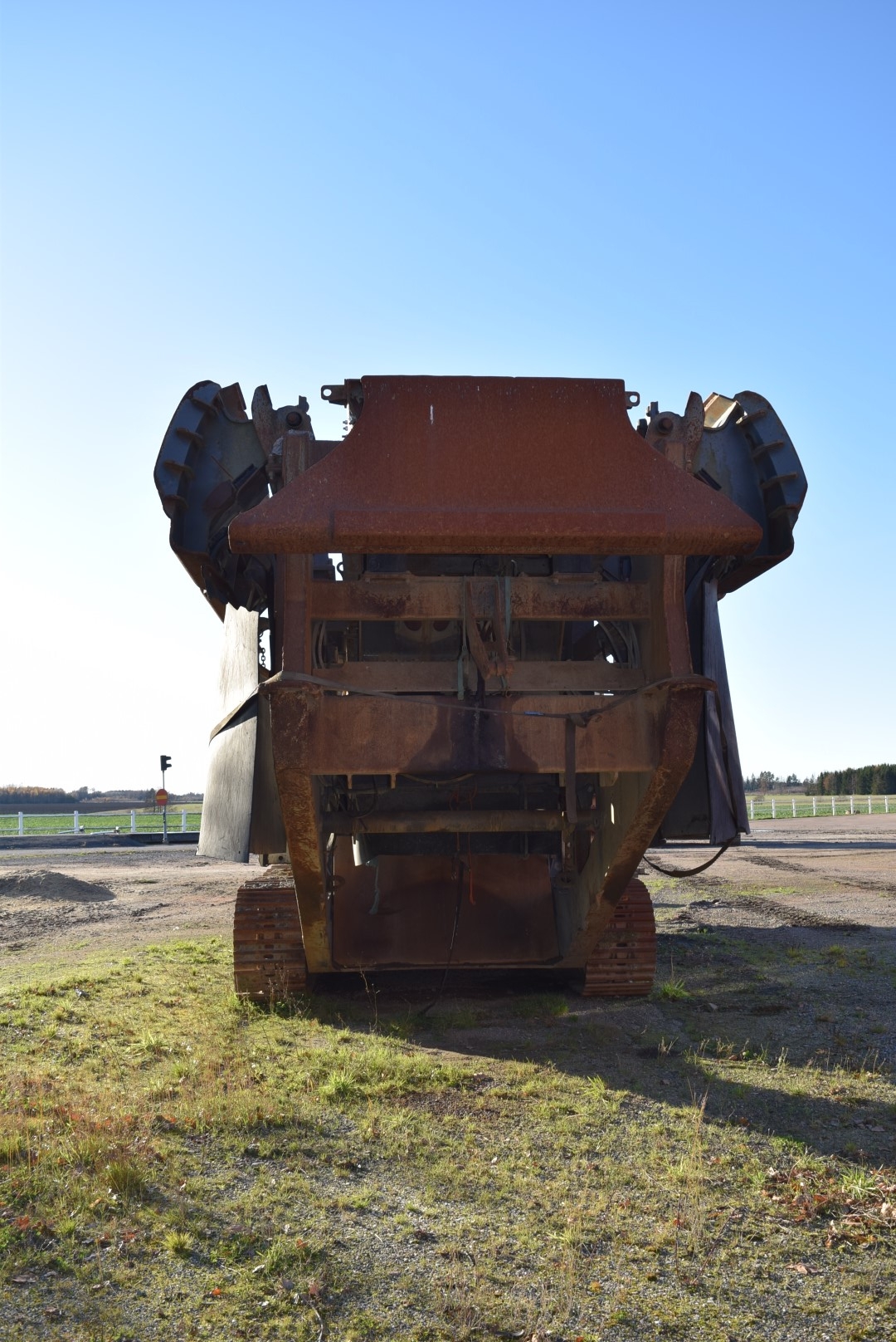 Mobile crushing plant Metso Lokotrack LT 3054 - PS Auction - We value ...