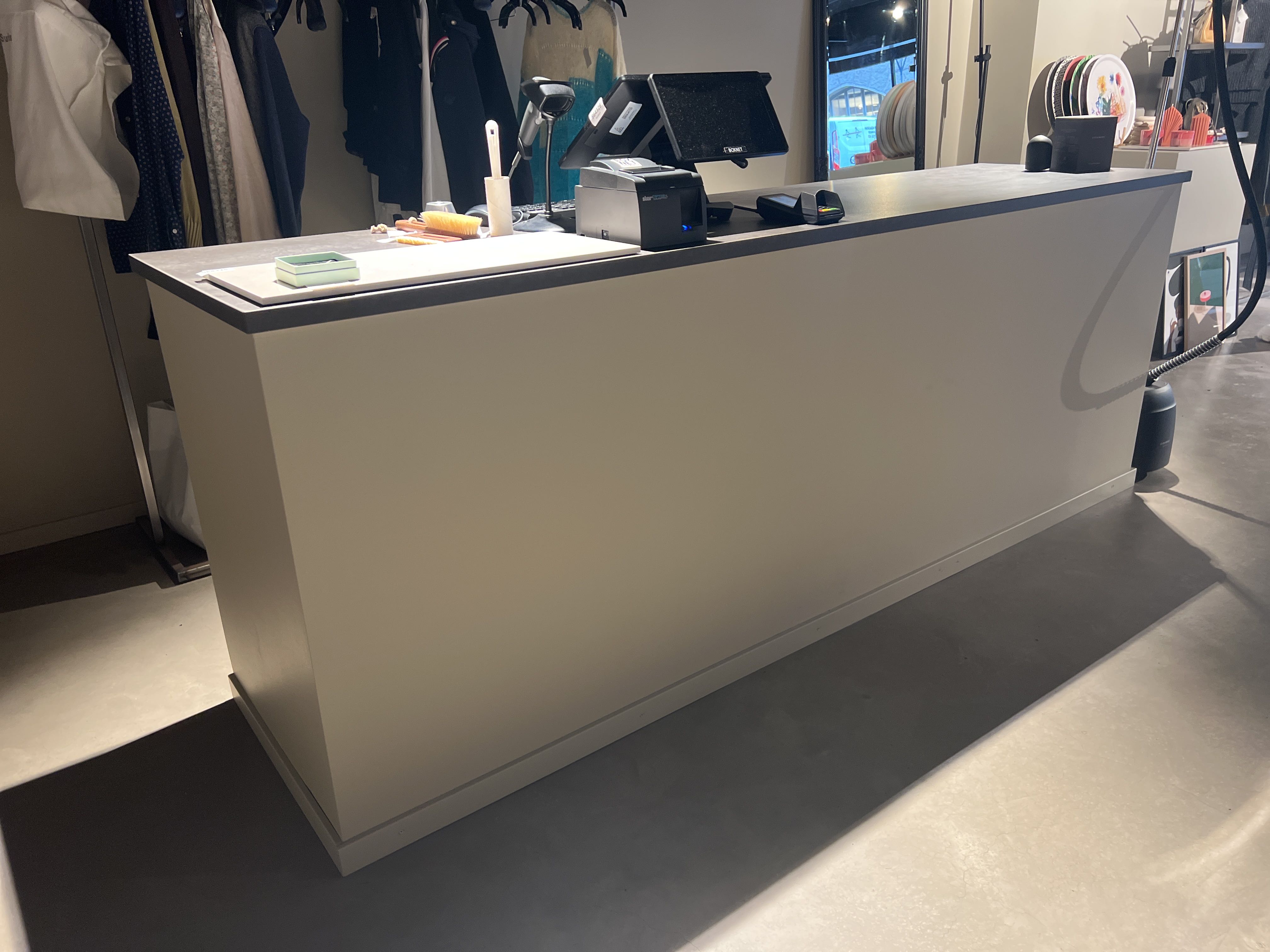 Kassadisk för demontering - Auktioner online - Nätauktioner ...