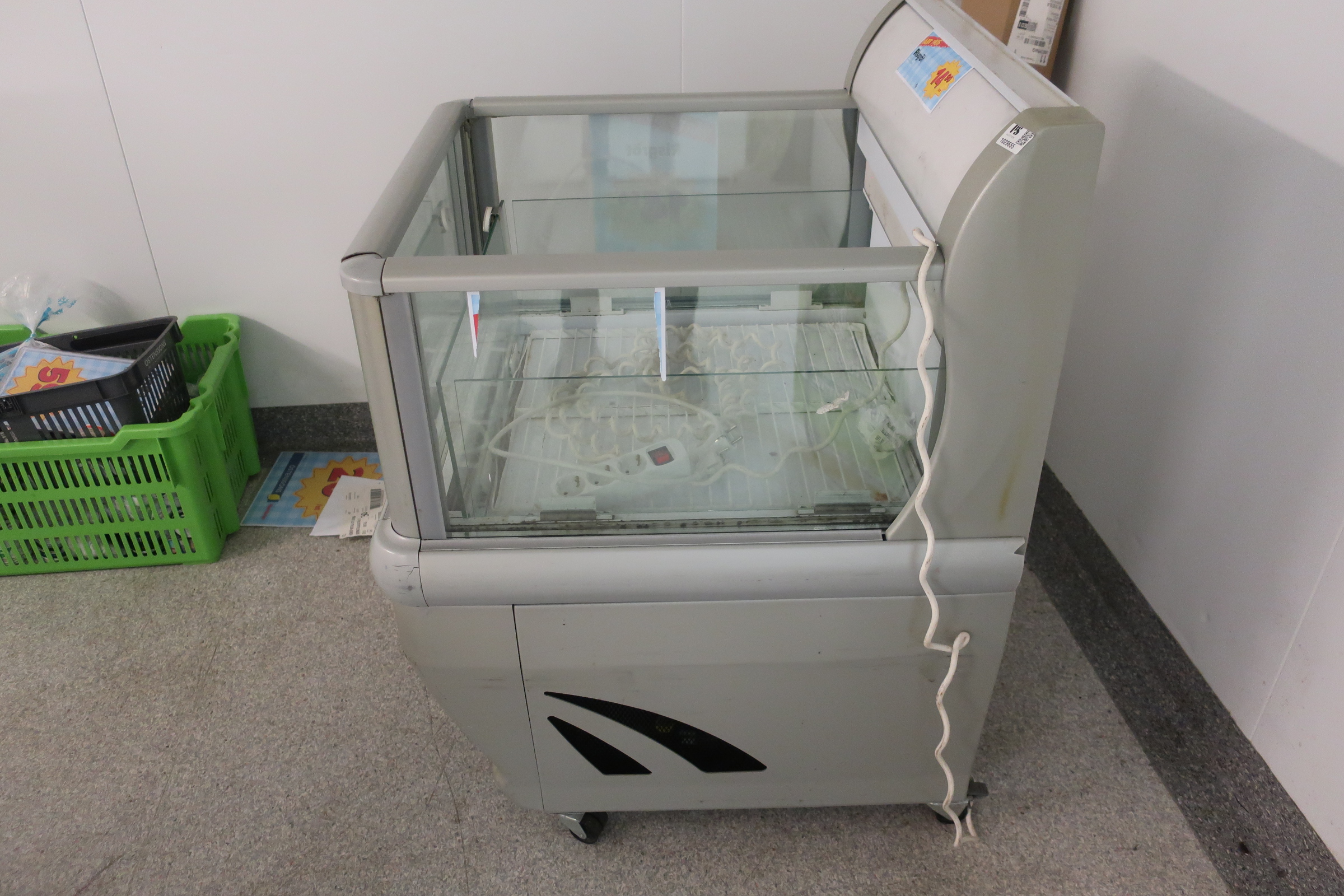 ISA Action 70 cooler - PS Auction - We value the future - Largest in ...