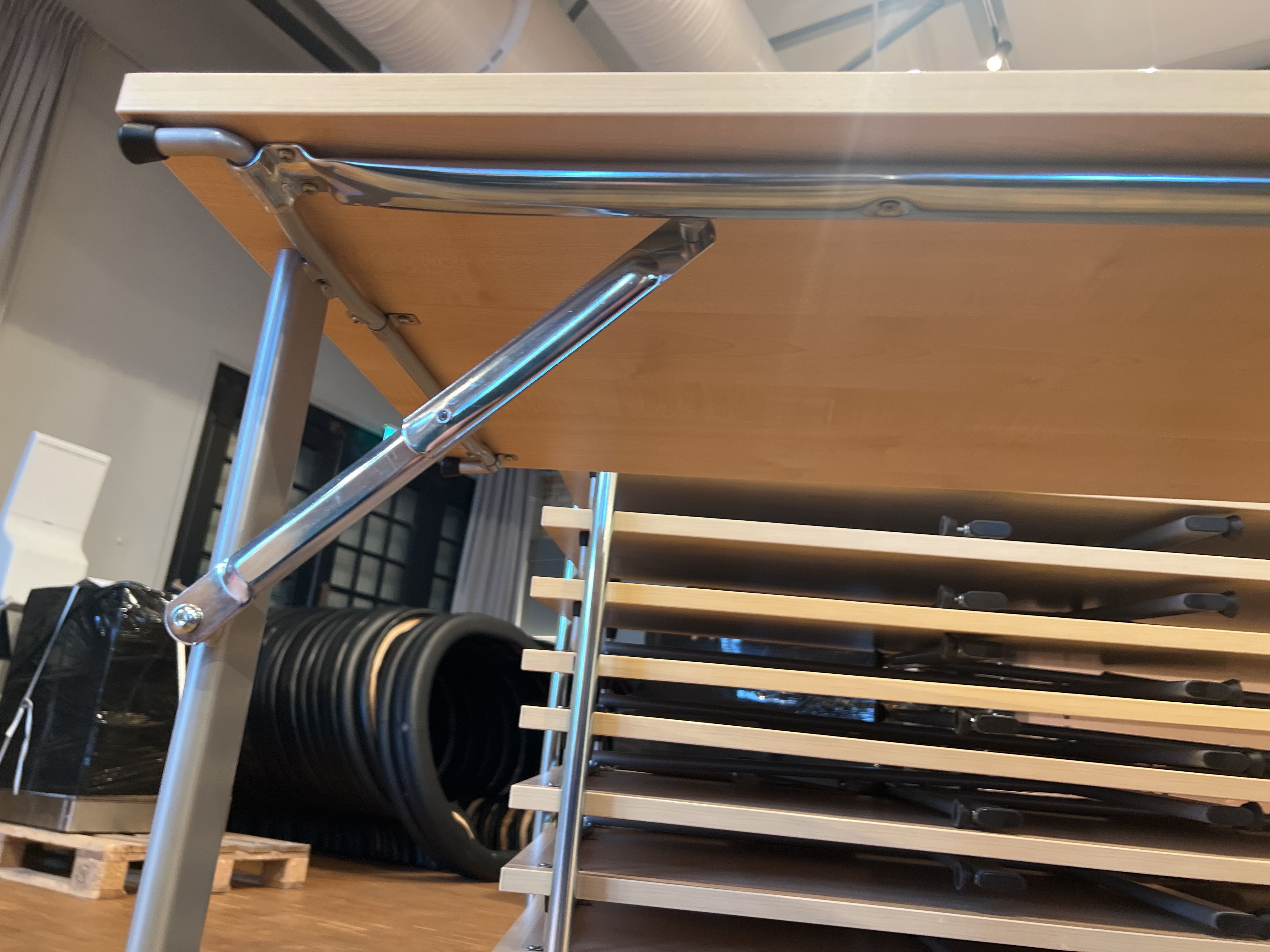 Folding conference tables with trolley 14 pcs - PS Auction - We value ...