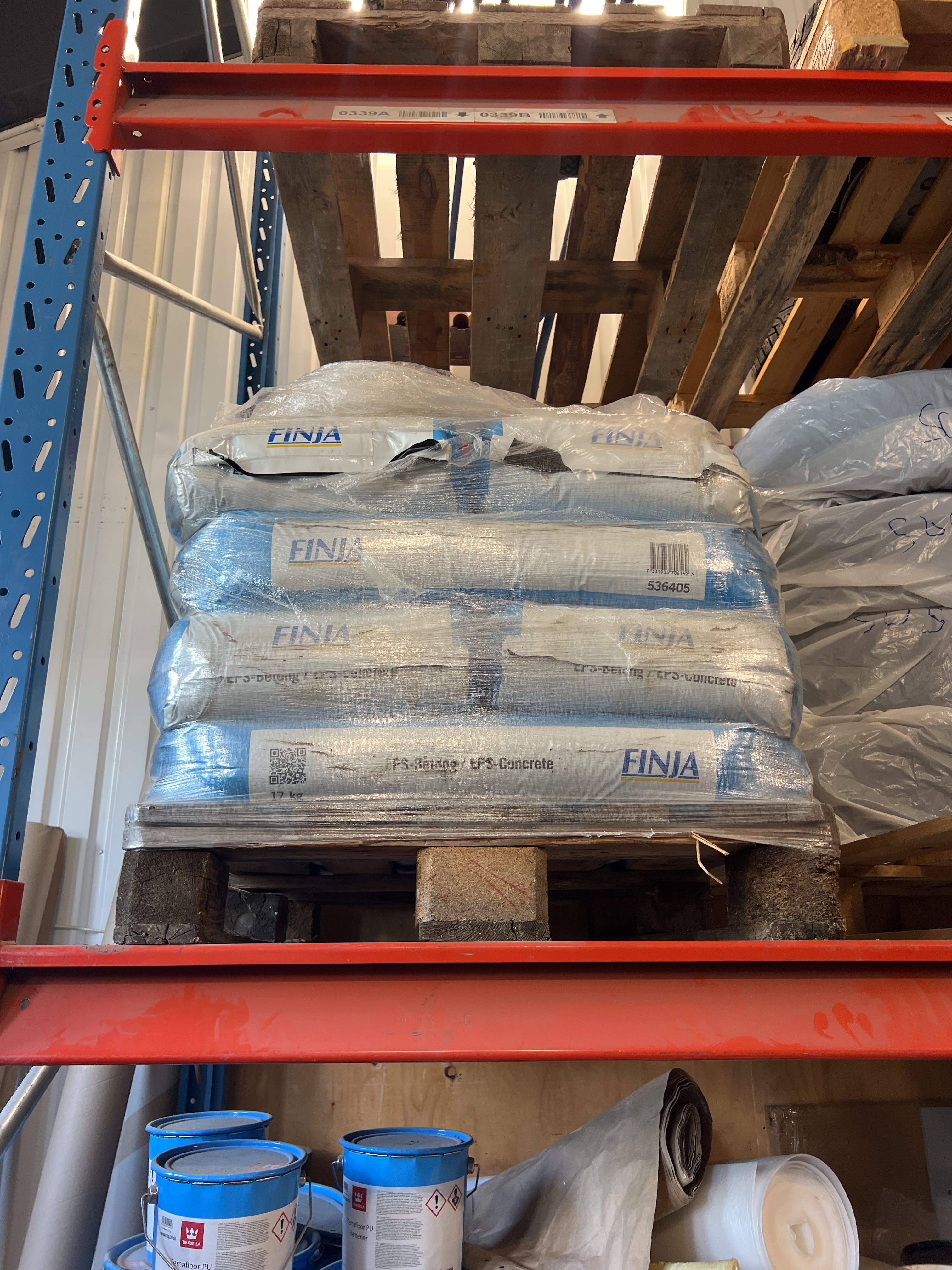 Betong och puts ca 4 pall - Auktioner online - Nätauktioner ...