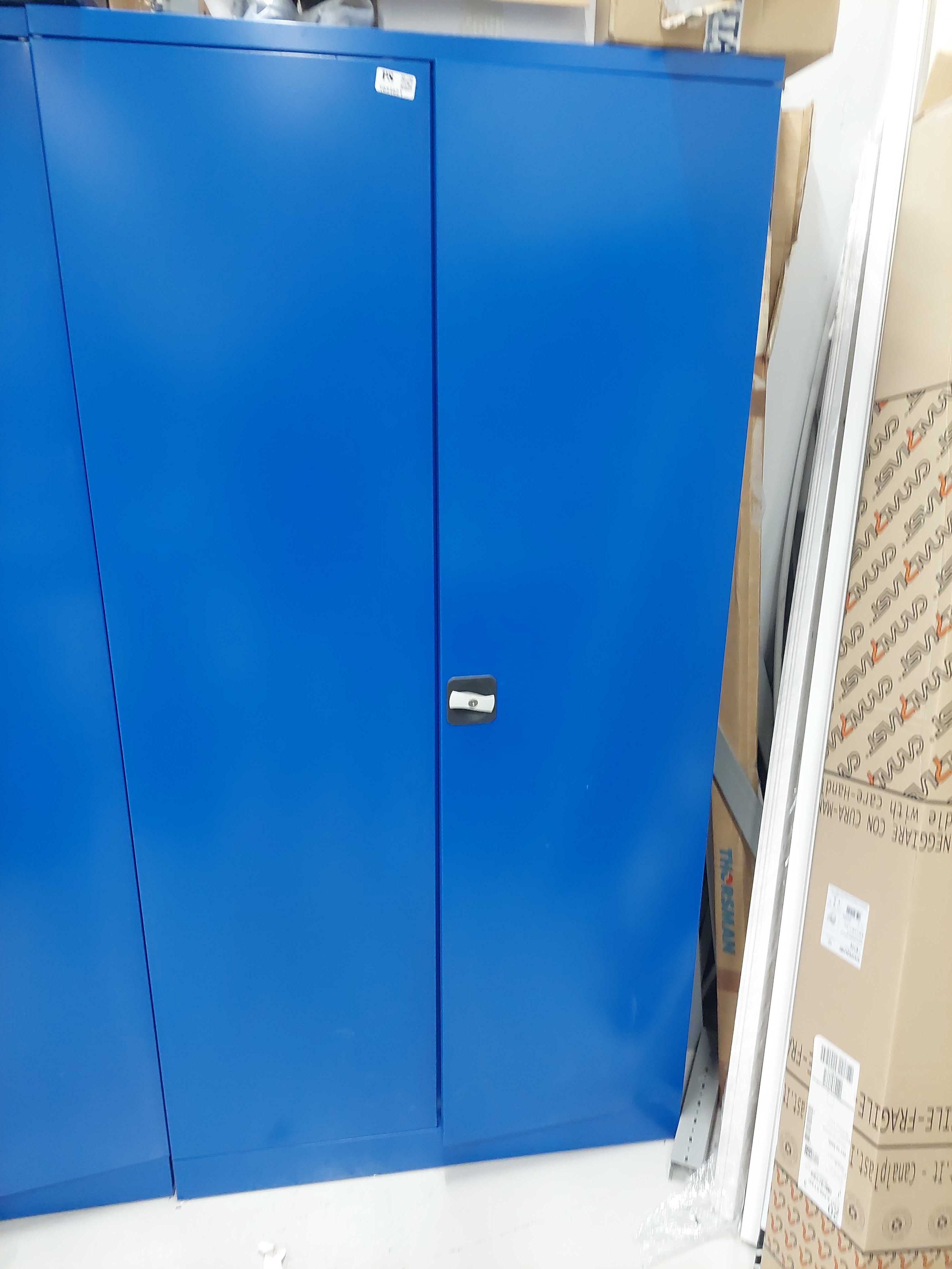 Sheet metal storage cabinet - PS Auction - We value the future ...