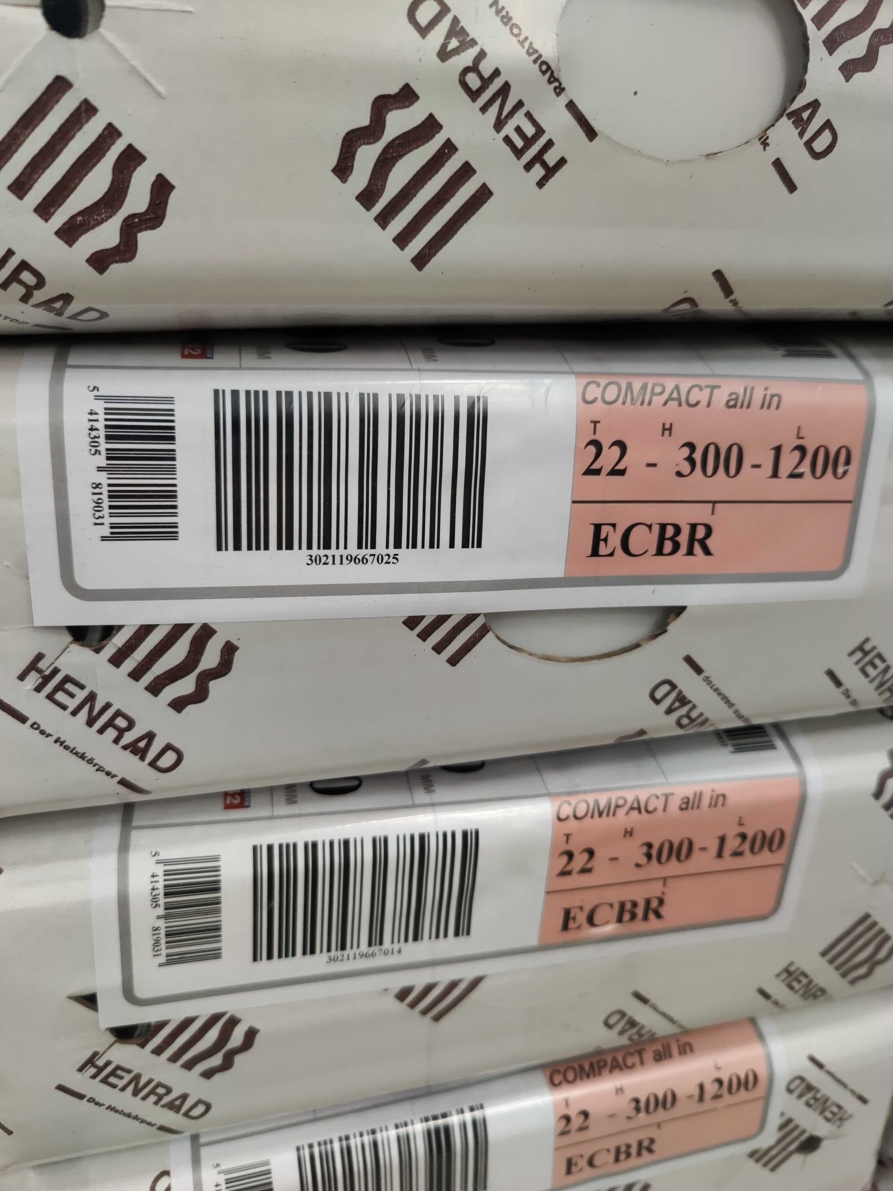 24 st Radiatorer Henrad Compact All In 22 300x1200 mm - Auktioner ...