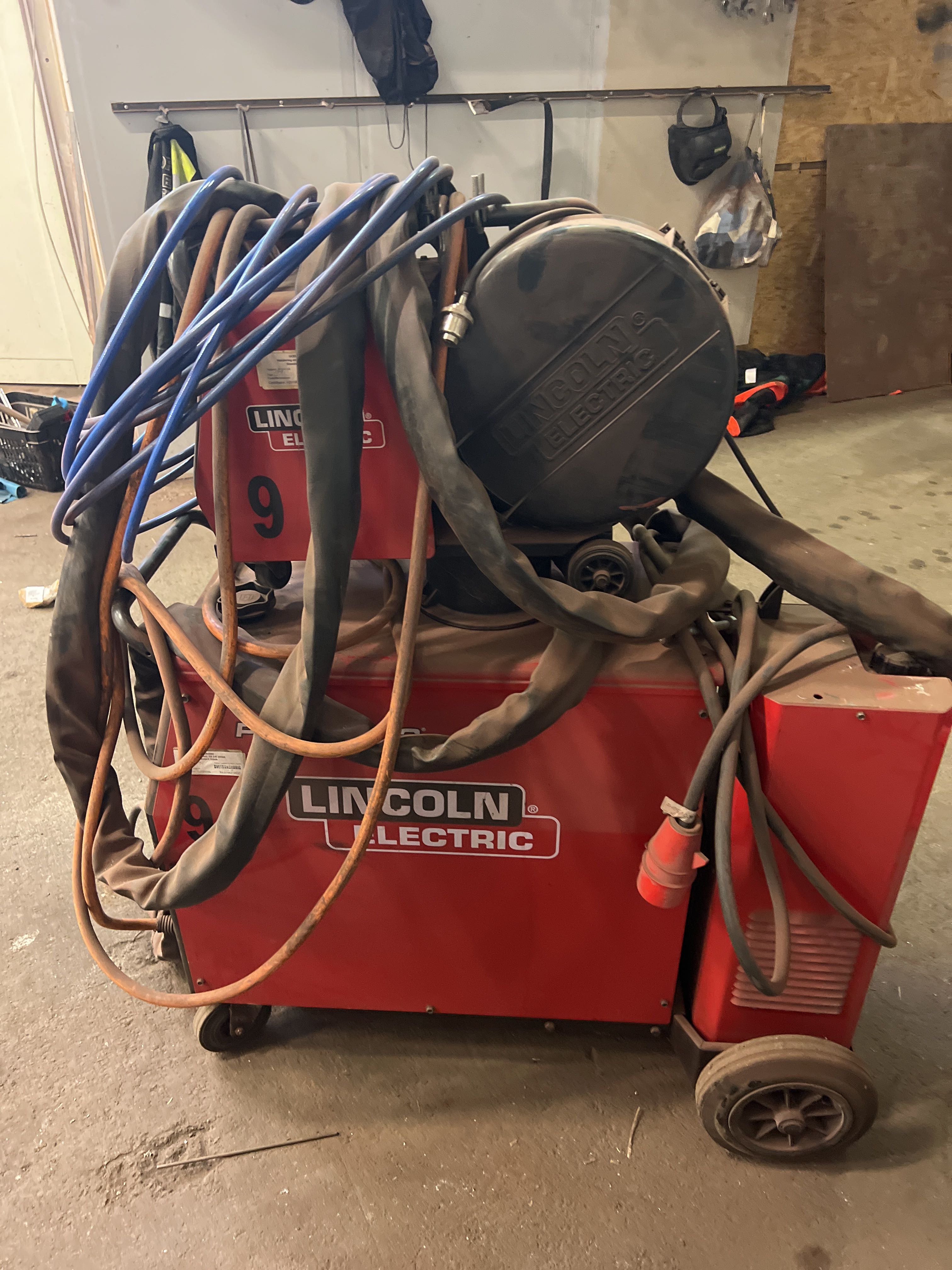 Trådsvets Lincoln 425S - Auktioner online - Nätauktioner ...