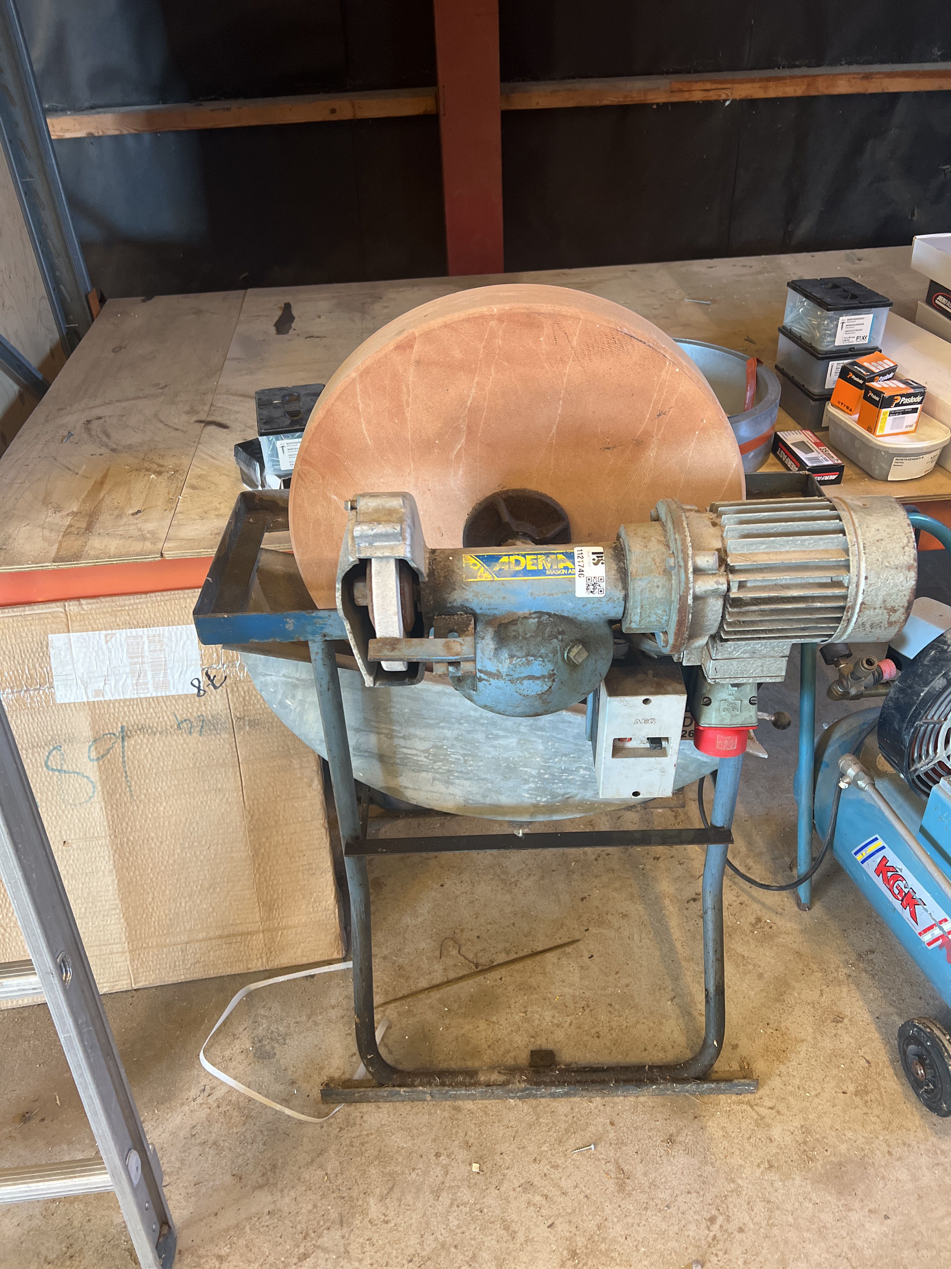 Electric stone sharpener knife sharpener. - PS Auction - We value the ...