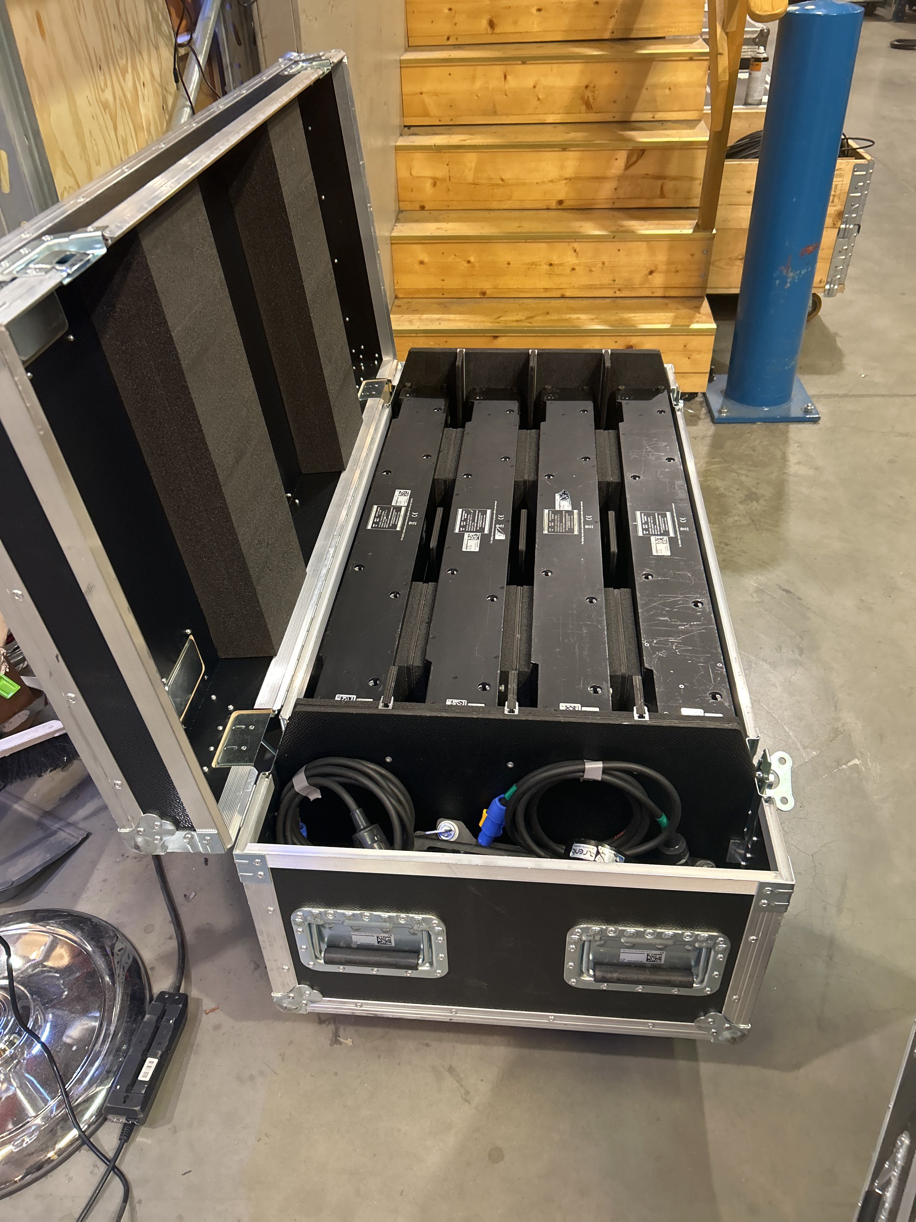 LED pixelbar 4 st - GLP impression X4 Bar 20 - Auktioner online ...