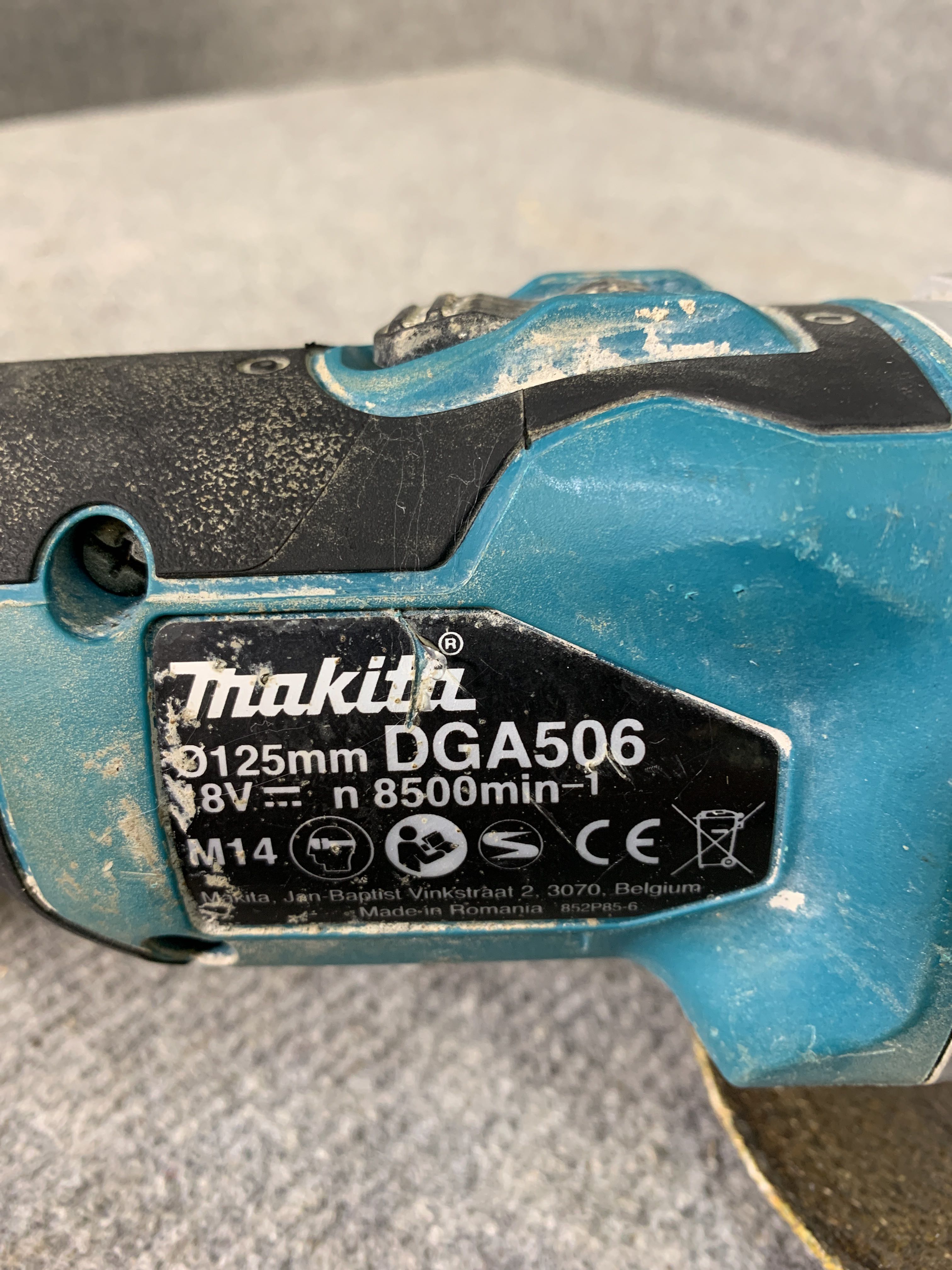 Makita putty electric hand machines 4 pieces - PS Auction - We value ...