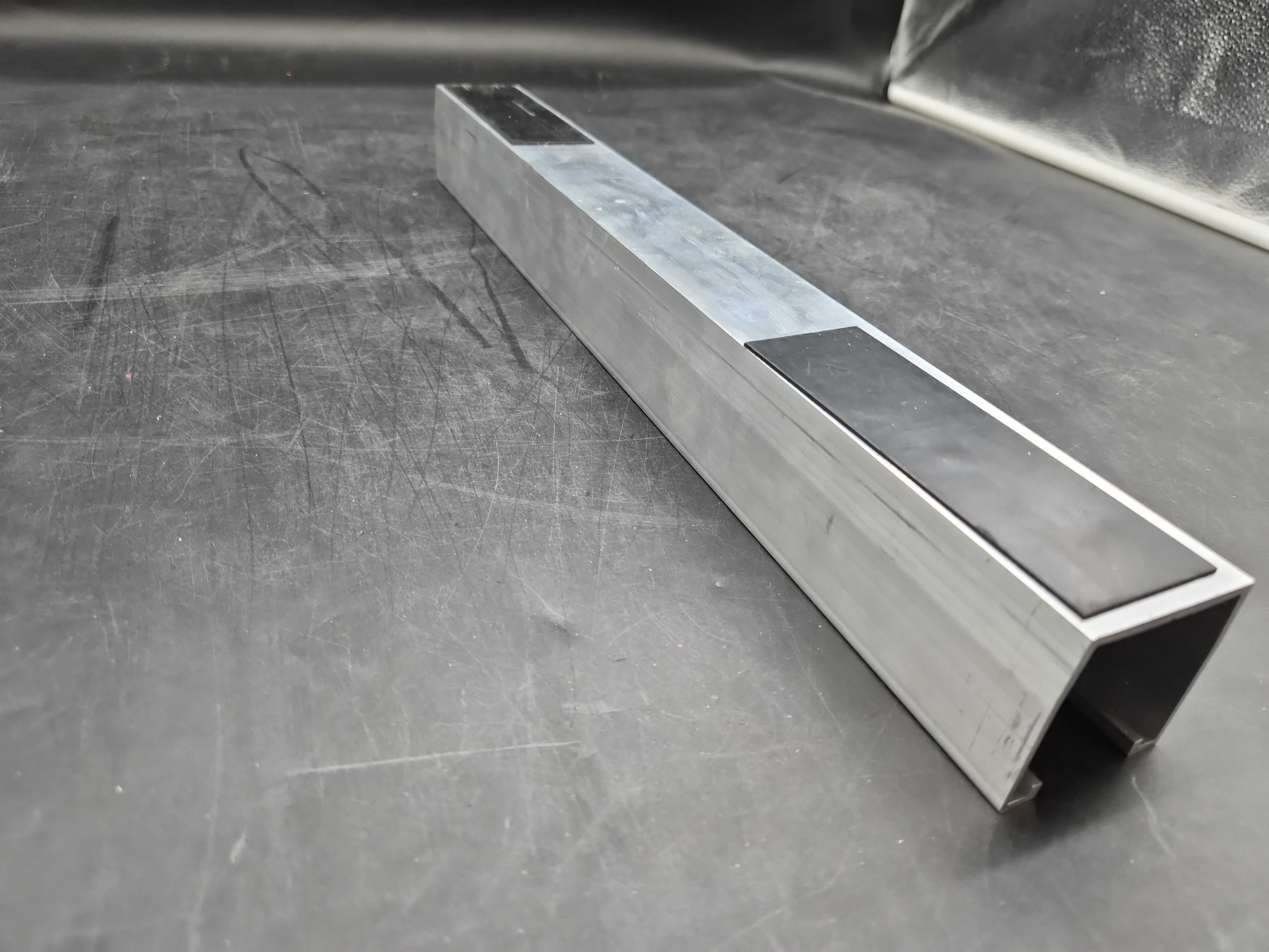 Trapezoid profile 60 pcs – Van der Valk, aluminum 440 mm with EPDM - PS ...