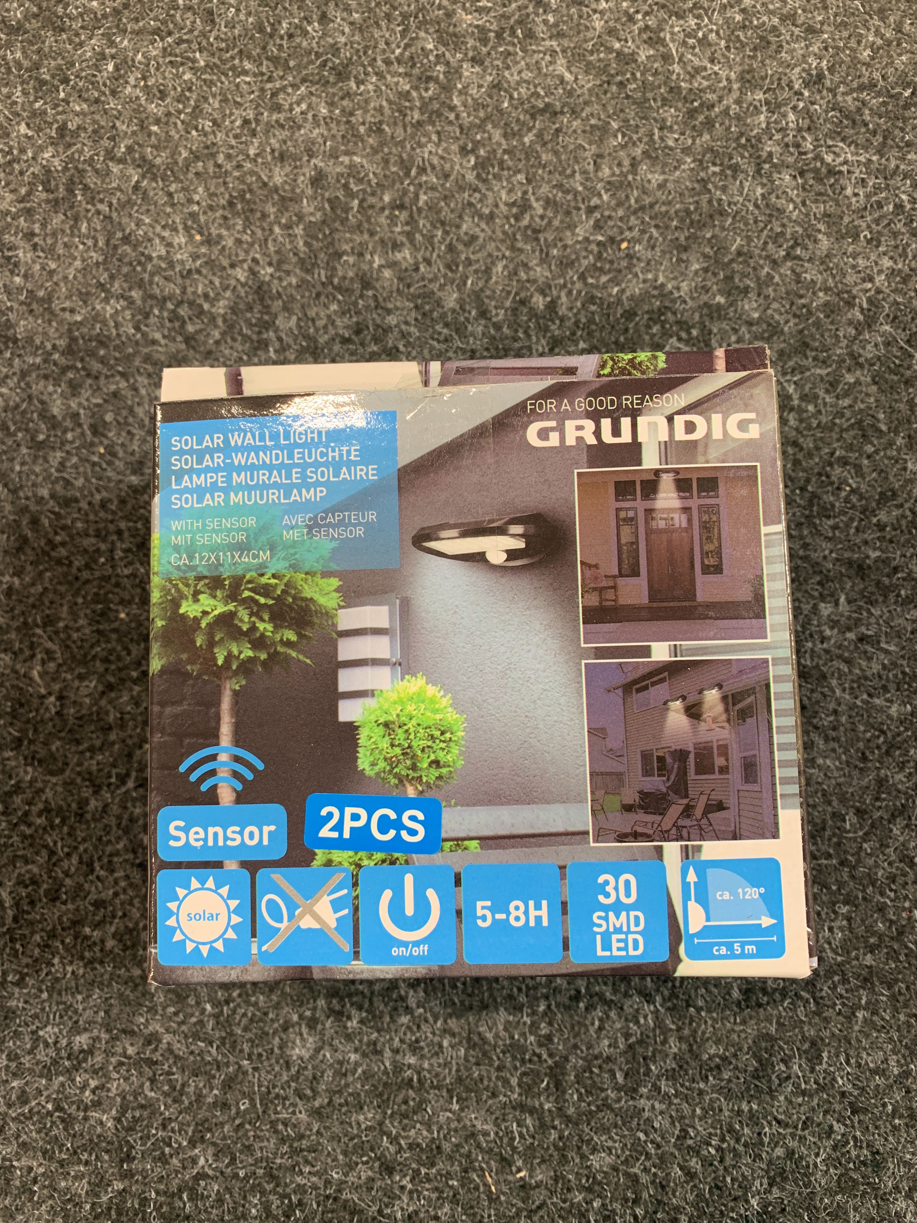 (4pcs) 2-pack Wall lights sensor Grundig - Solar powered - PS Auction - We value the future ...