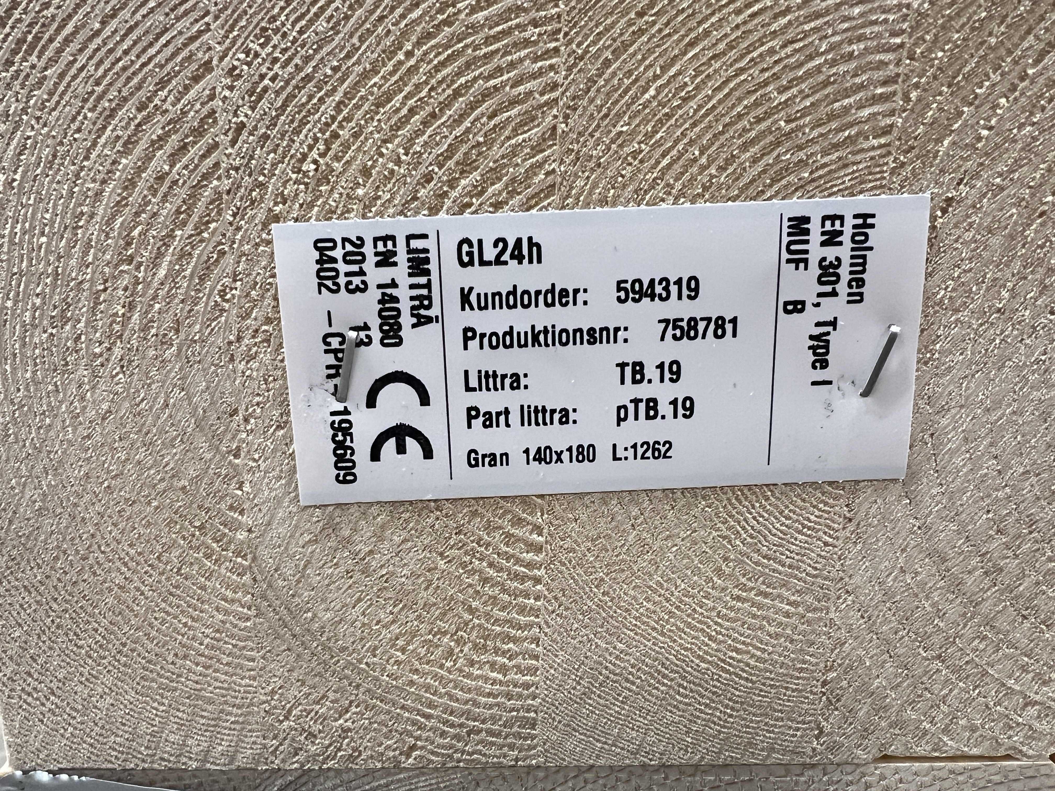 Glulam beam 140x180x1262mm, Holmen - PS Auction - We value the future ...