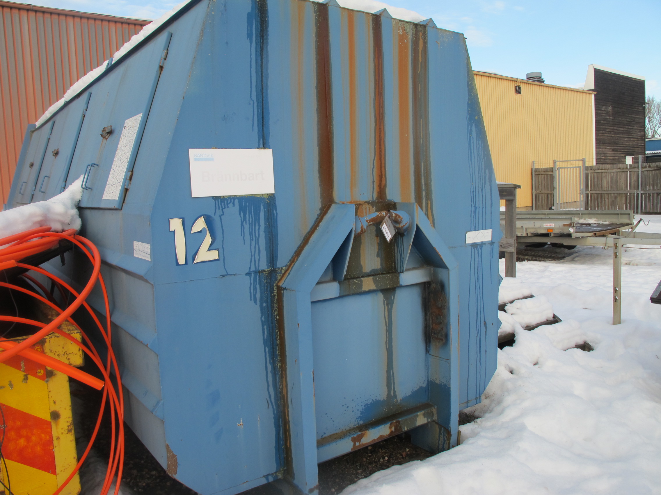 Garbage container - PS Auction - We value the future - Largest in net ...