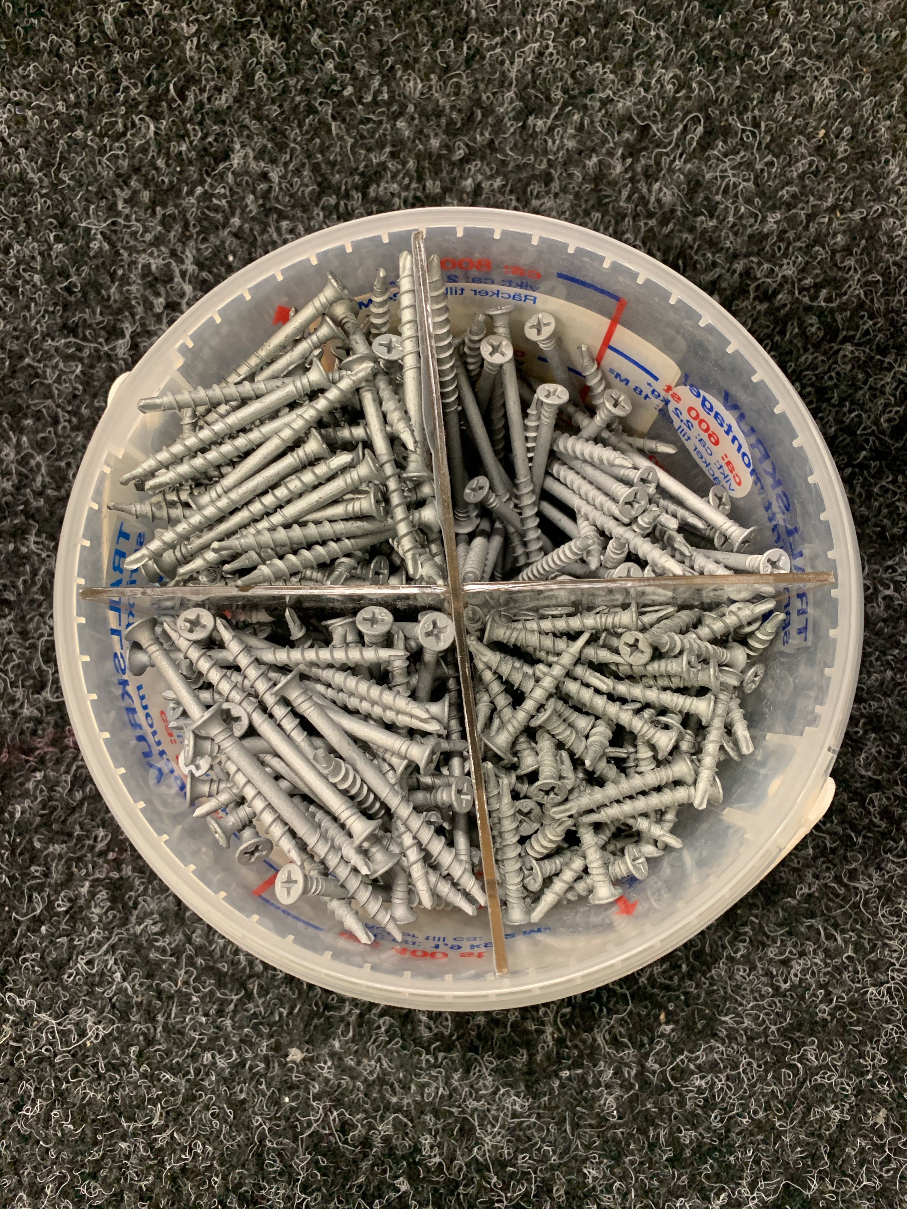 4 packs Universal screw - 4 different lengths - PS Auction - We value ...