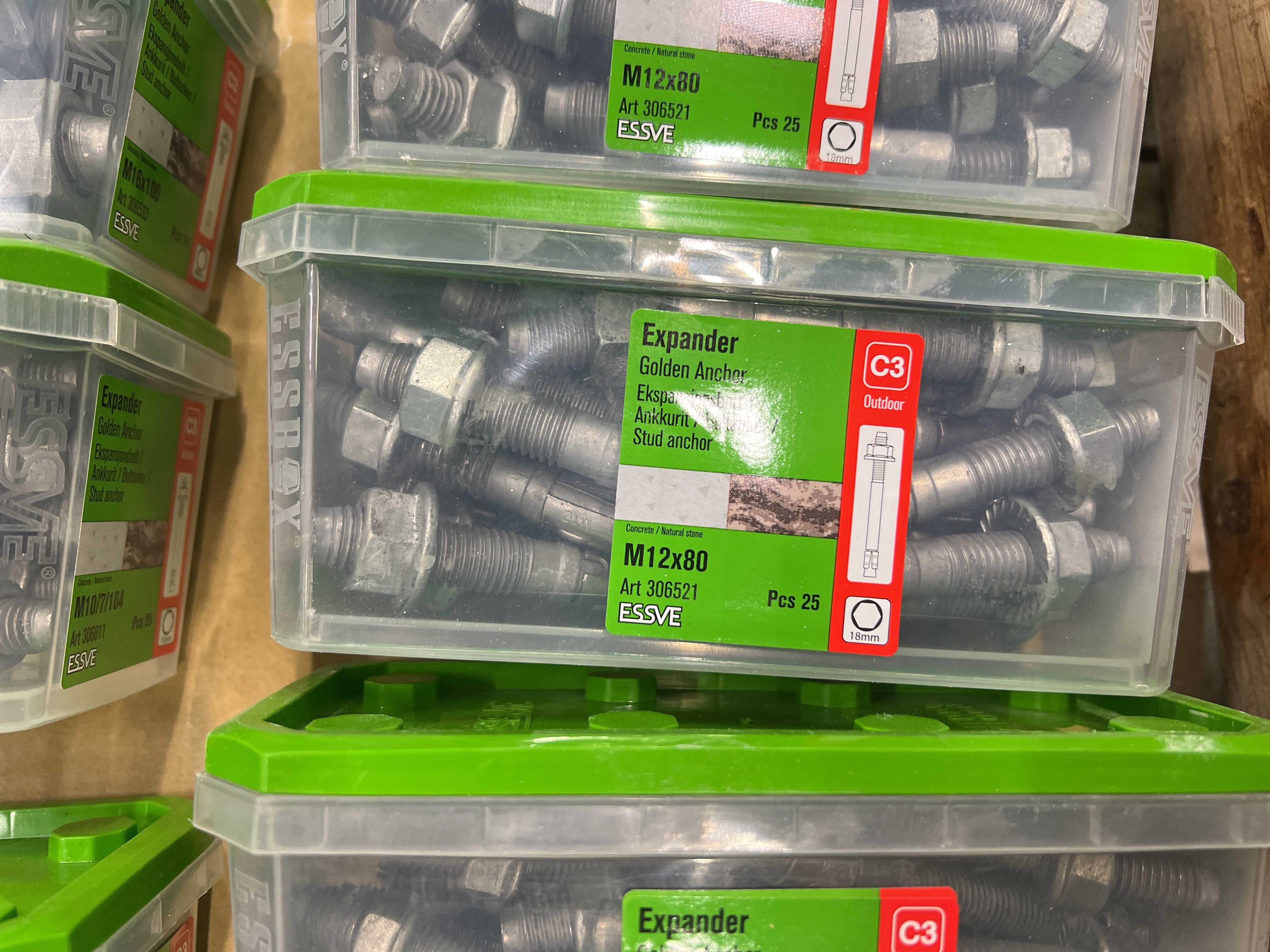 38 st Förpackningar Expander, expanderskruv & betongskruv, Essve ...