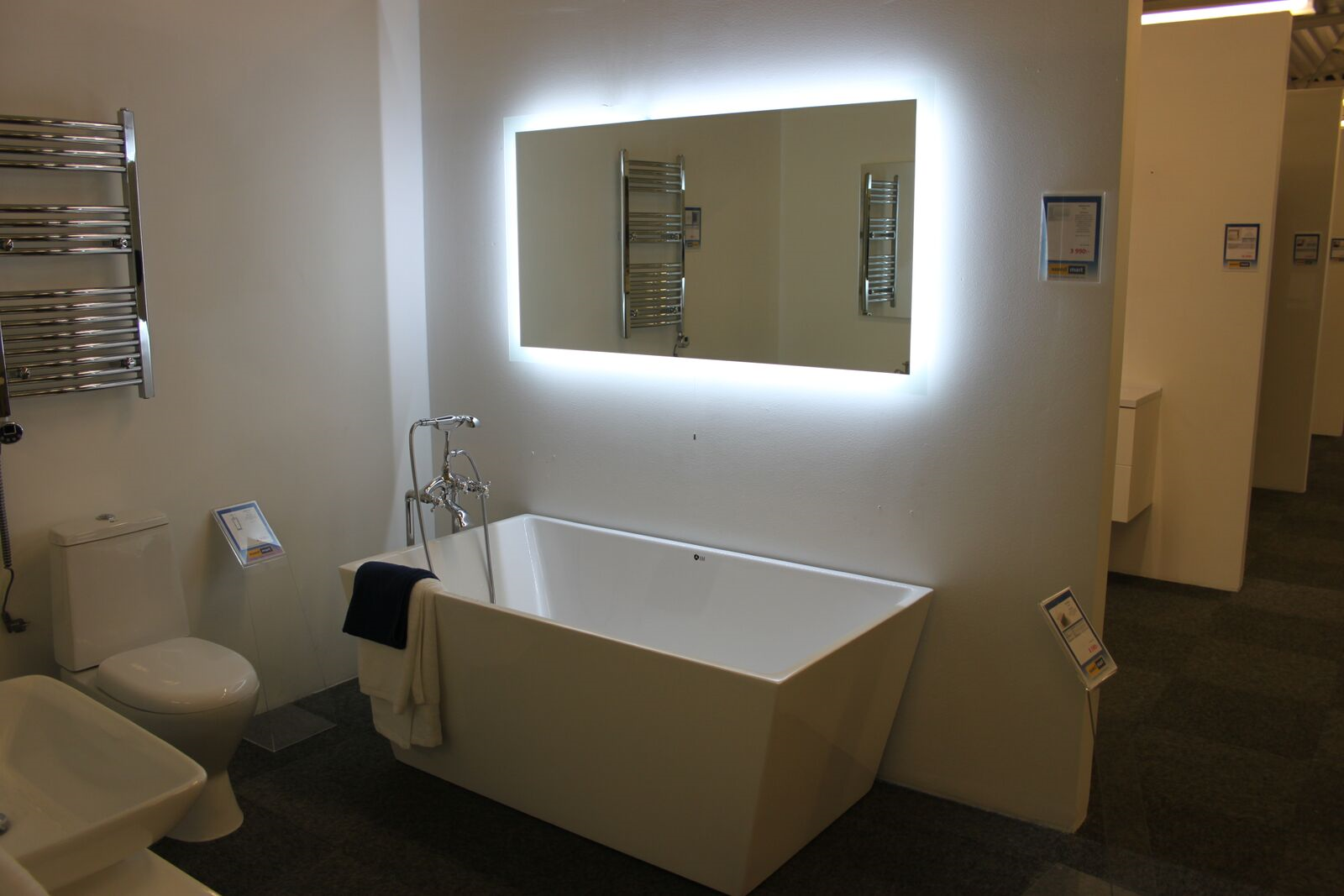 Mikaela 150 cm Mirror with built-in LED lighting - sw780 - PS Auction ...