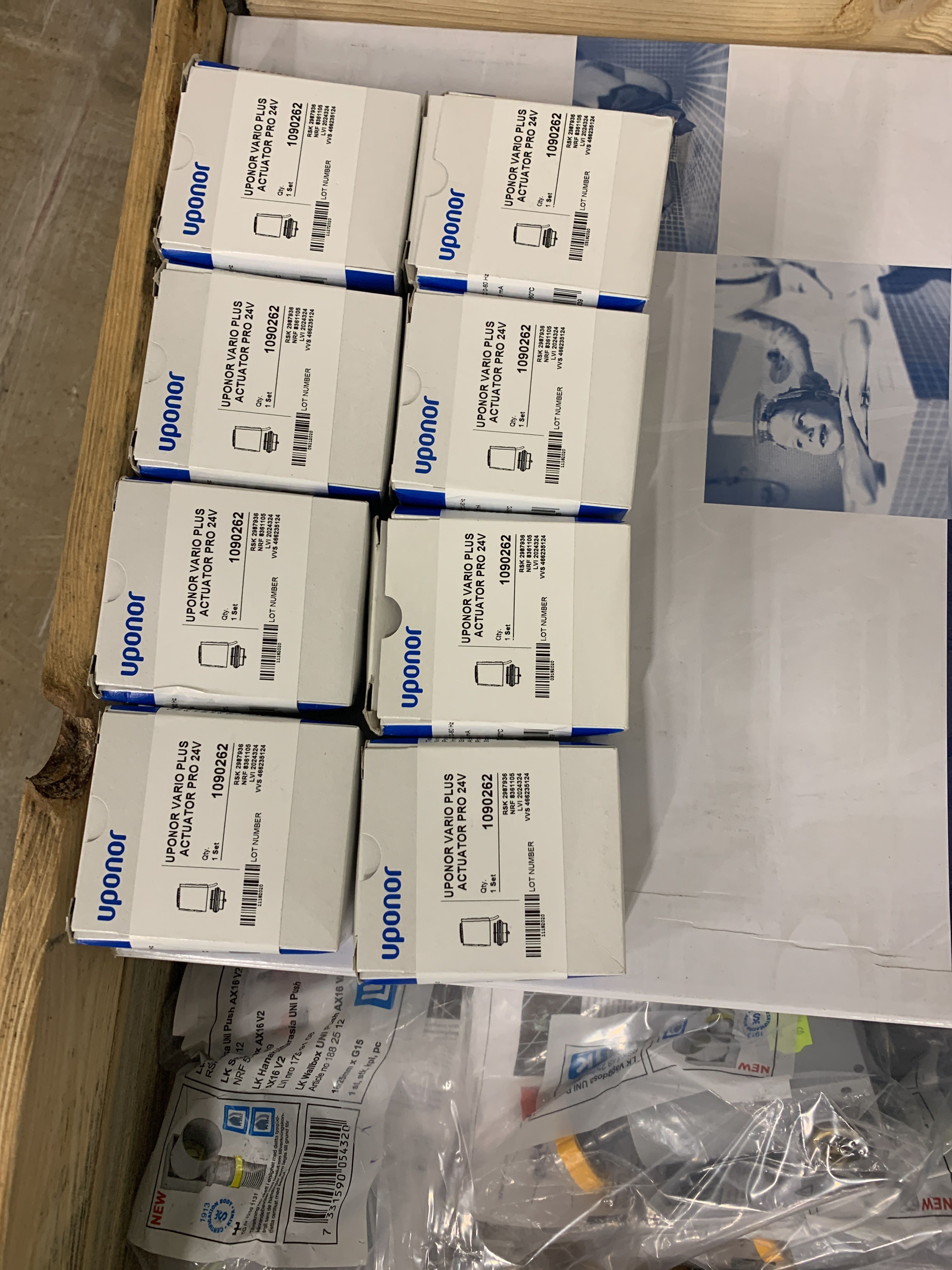 Assortment of plumbing items - PS Auction - We value the future ...