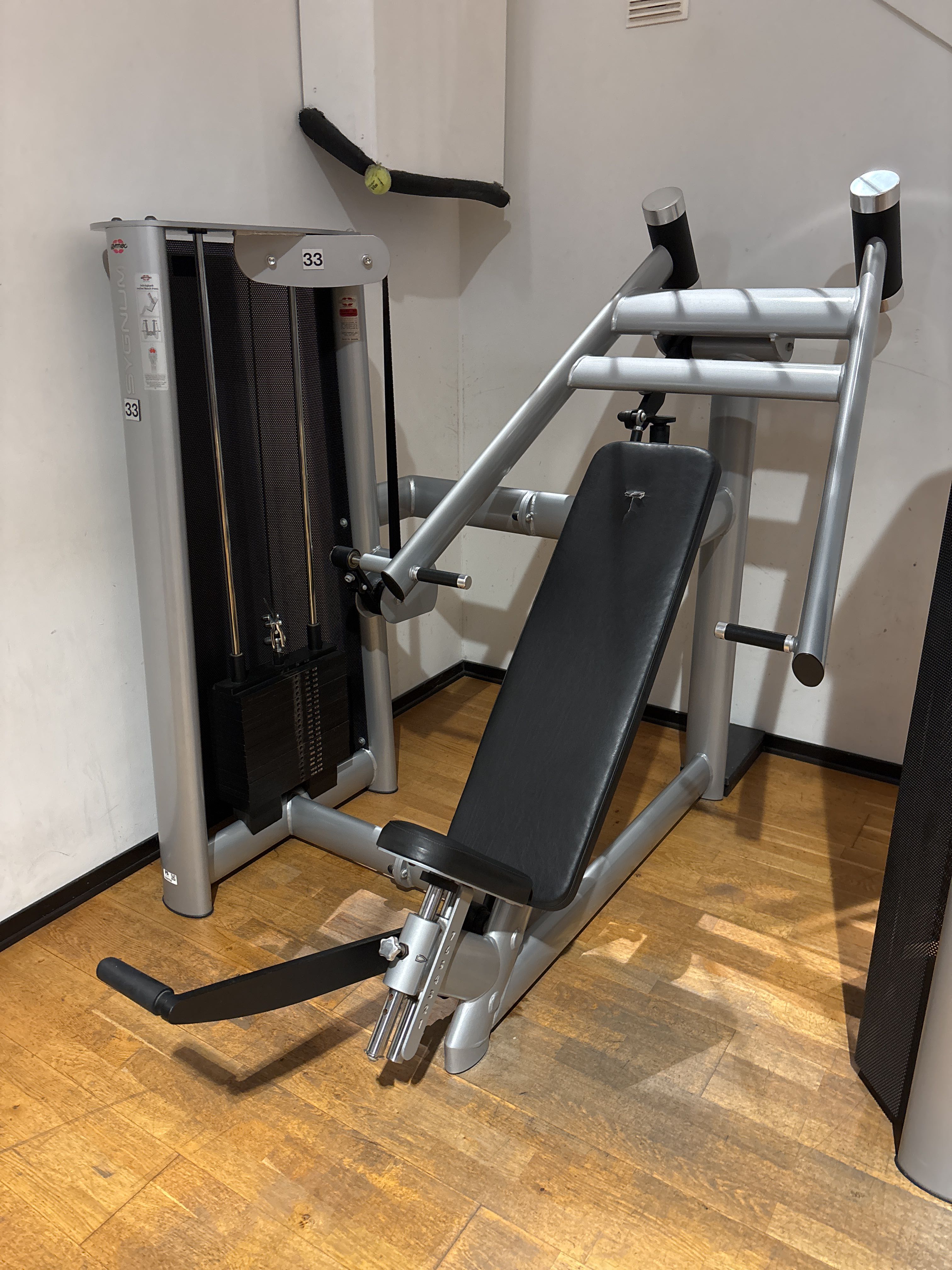 Gym80 International weight bench – Chest press - PS Auction - We value ...
