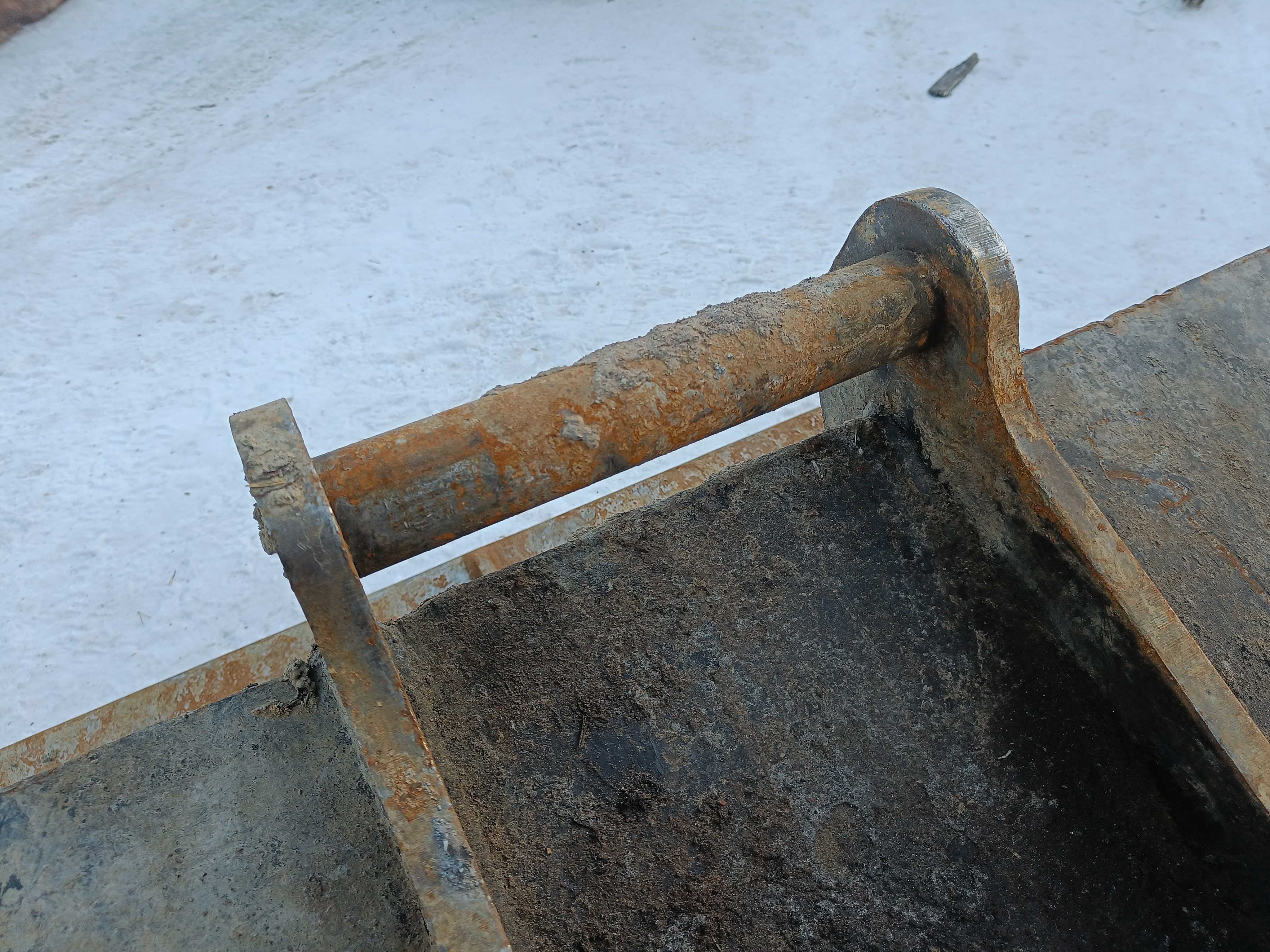 Lattice bucket Encon S60 bracket - PS Auction - We value the future ...