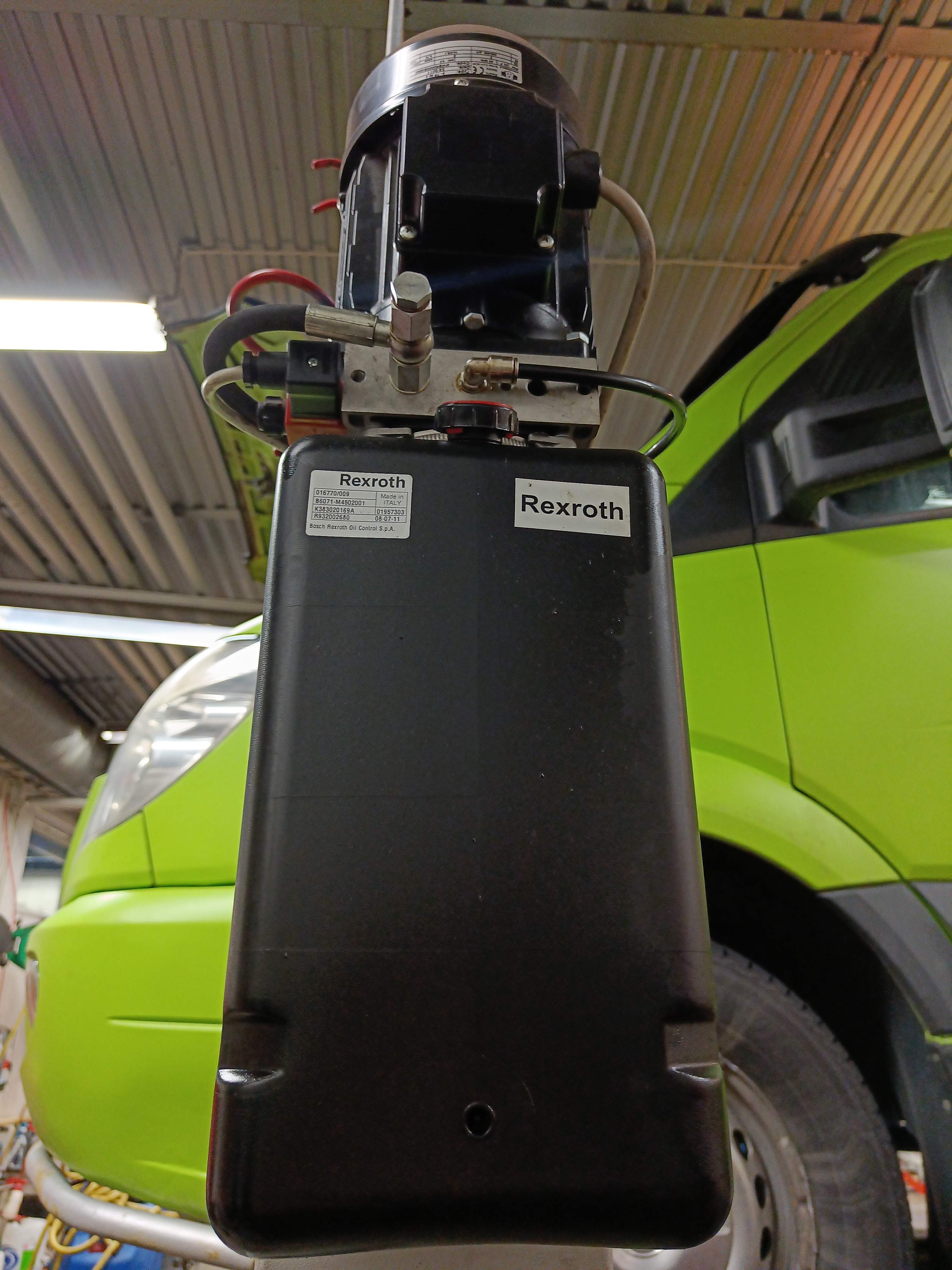 Fyrpelarlyft OMA 526 L5 -2011 - Auktioner online - Nätauktioner ...