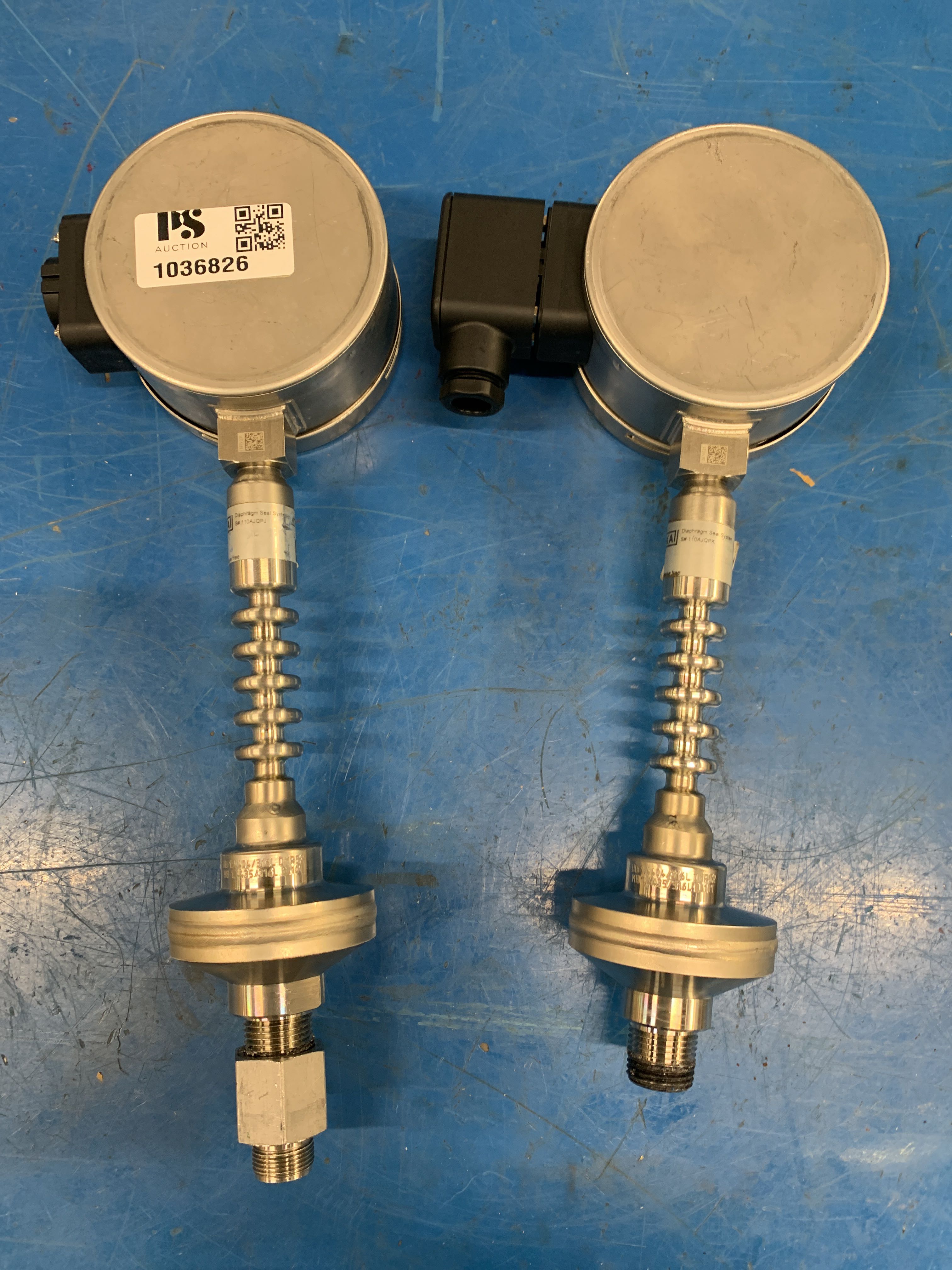 2 Wika pressure sensors - PS Auction - We value the future - Largest in ...