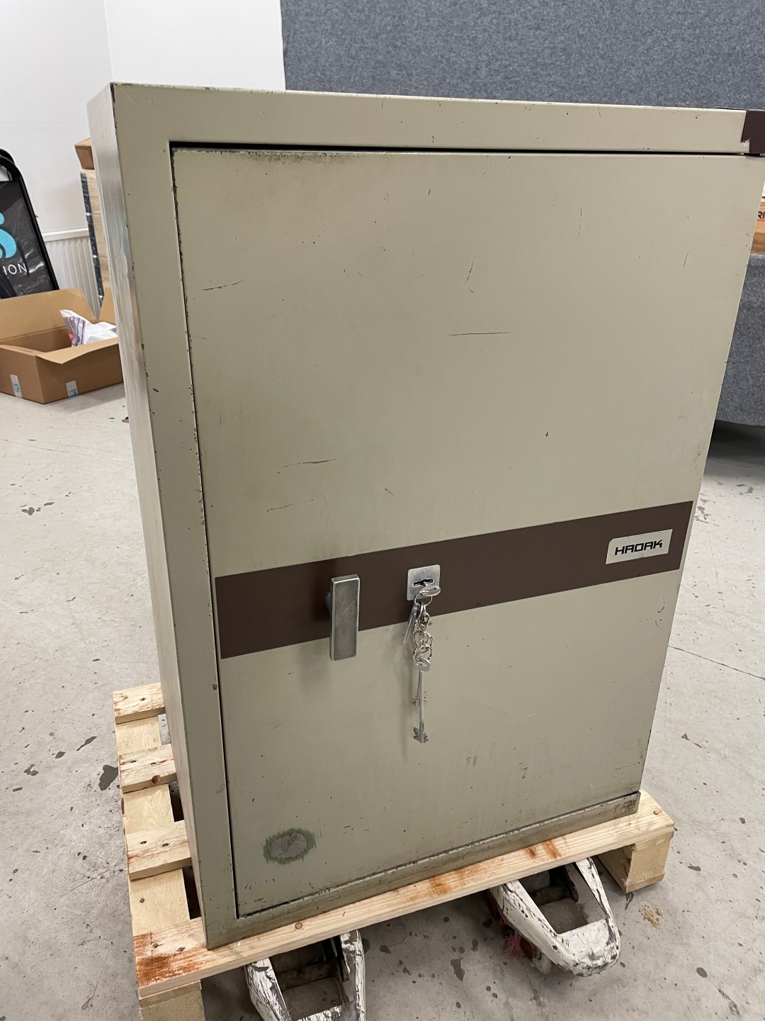 Safe, Hadak - PS Auction - We value the future - Largest in net auctions