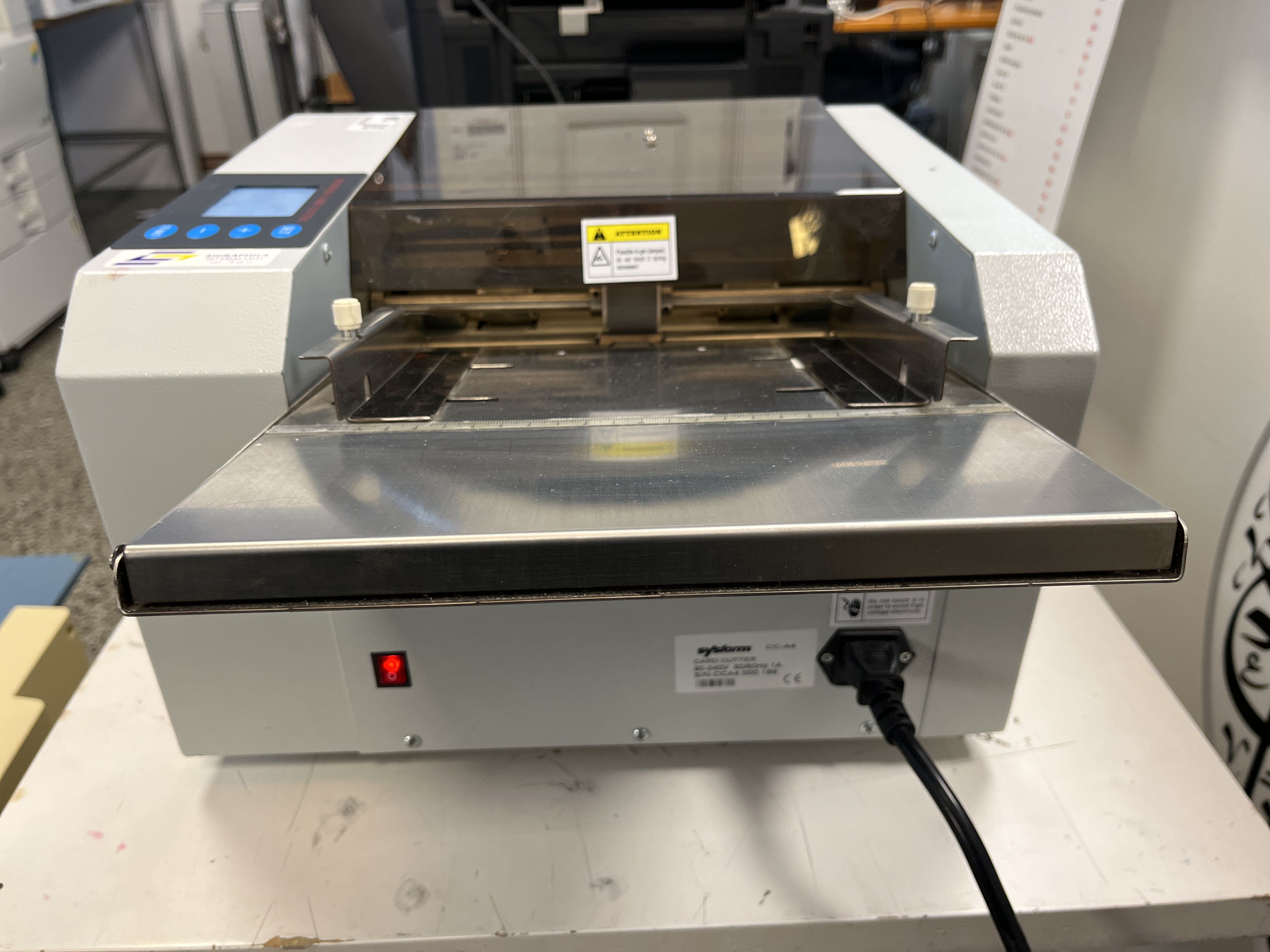 Visitkorts skärare - Sysform CC-A4 - Auktioner online - Nätauktioner & Konkursauktioner | PS Auction