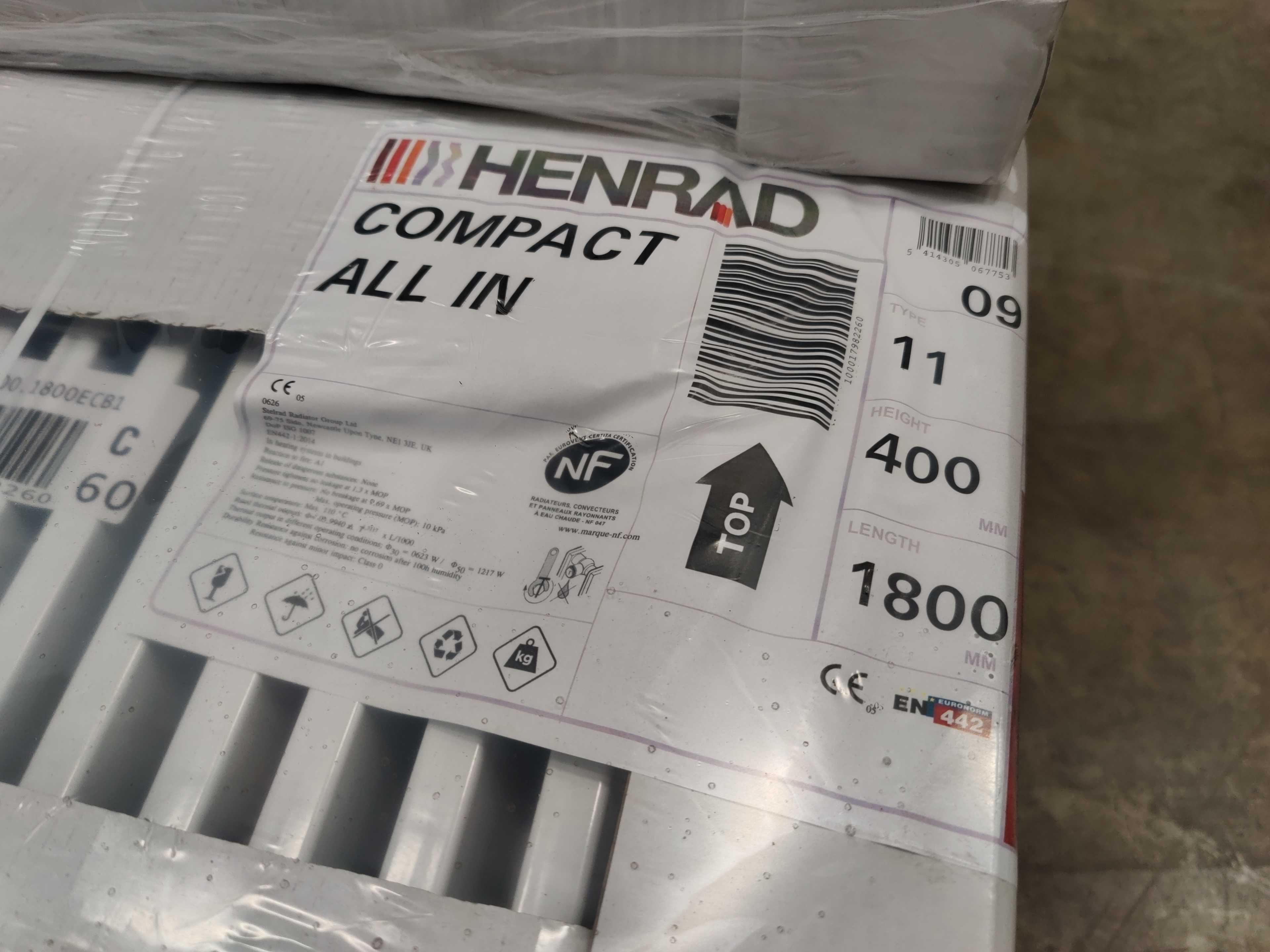 17 st Radiatorer Henrad Compact All In 11 400x1800 mm - Auktioner ...