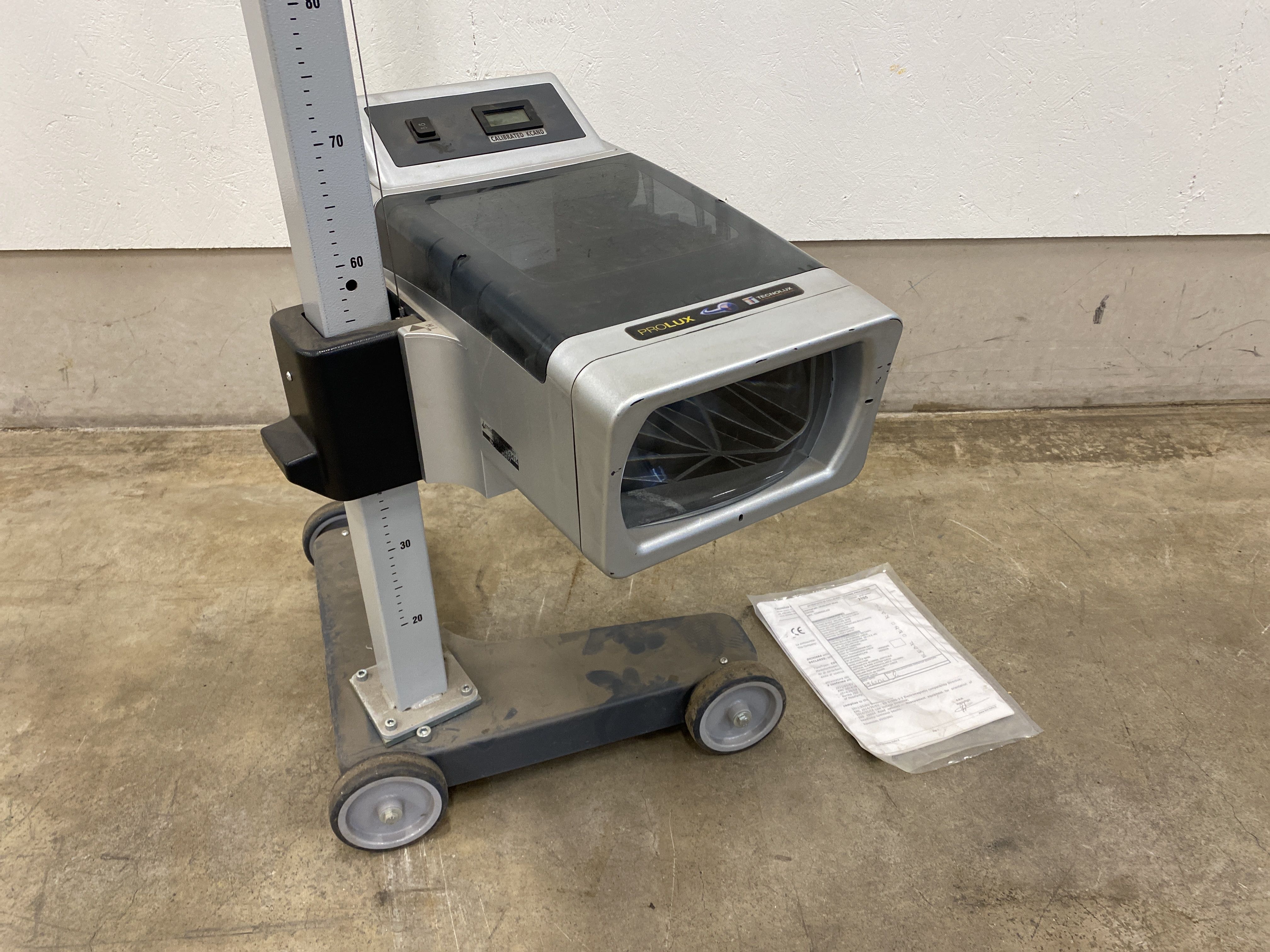Ljusinställningsapparat Tecnolux Prolux 12240/D/L1/V -2021 - Auktioner ...