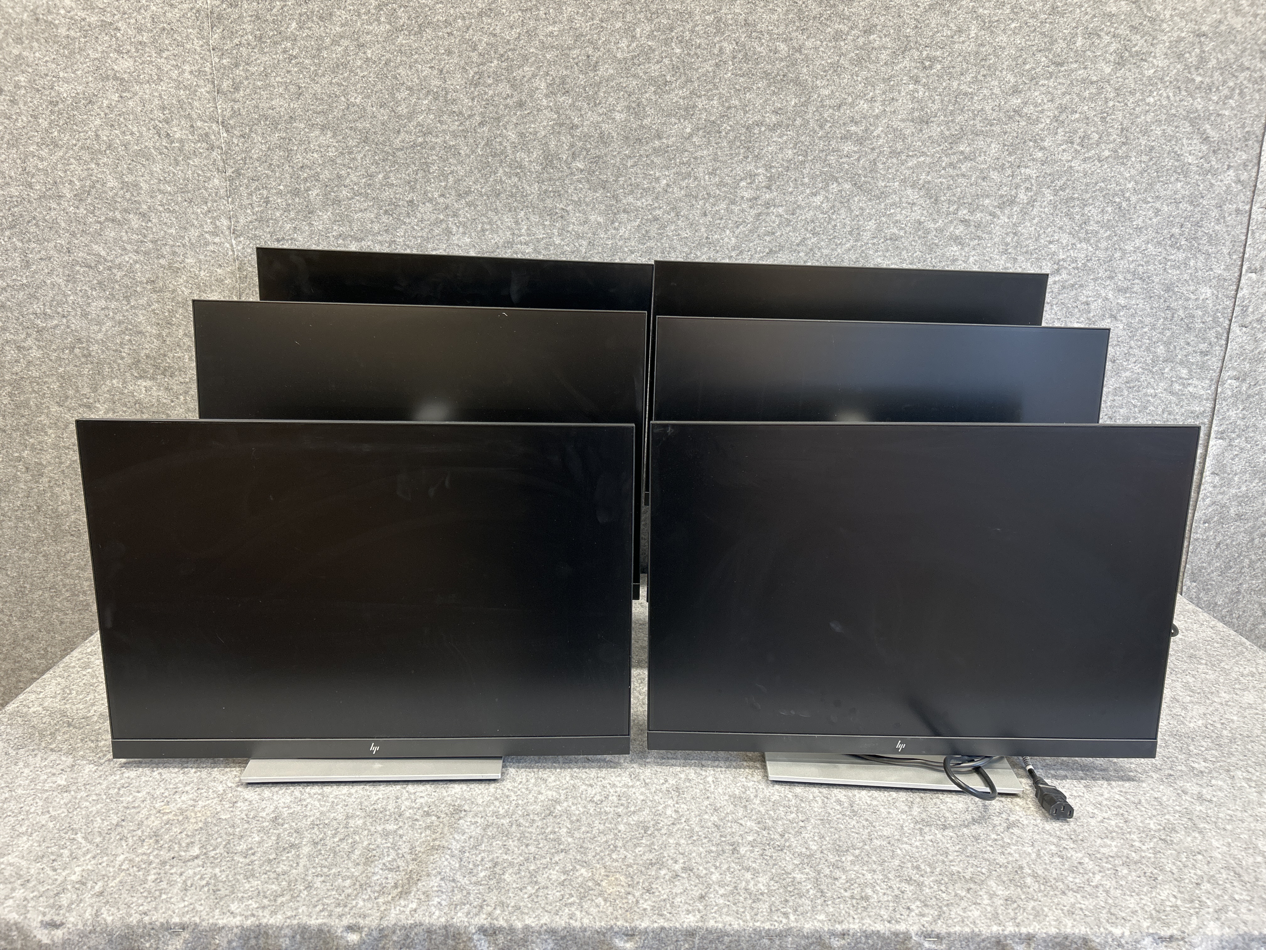 Datorskärmar 6st 24” - HP EliteDisplay E24i G4 - Auktioner online ...