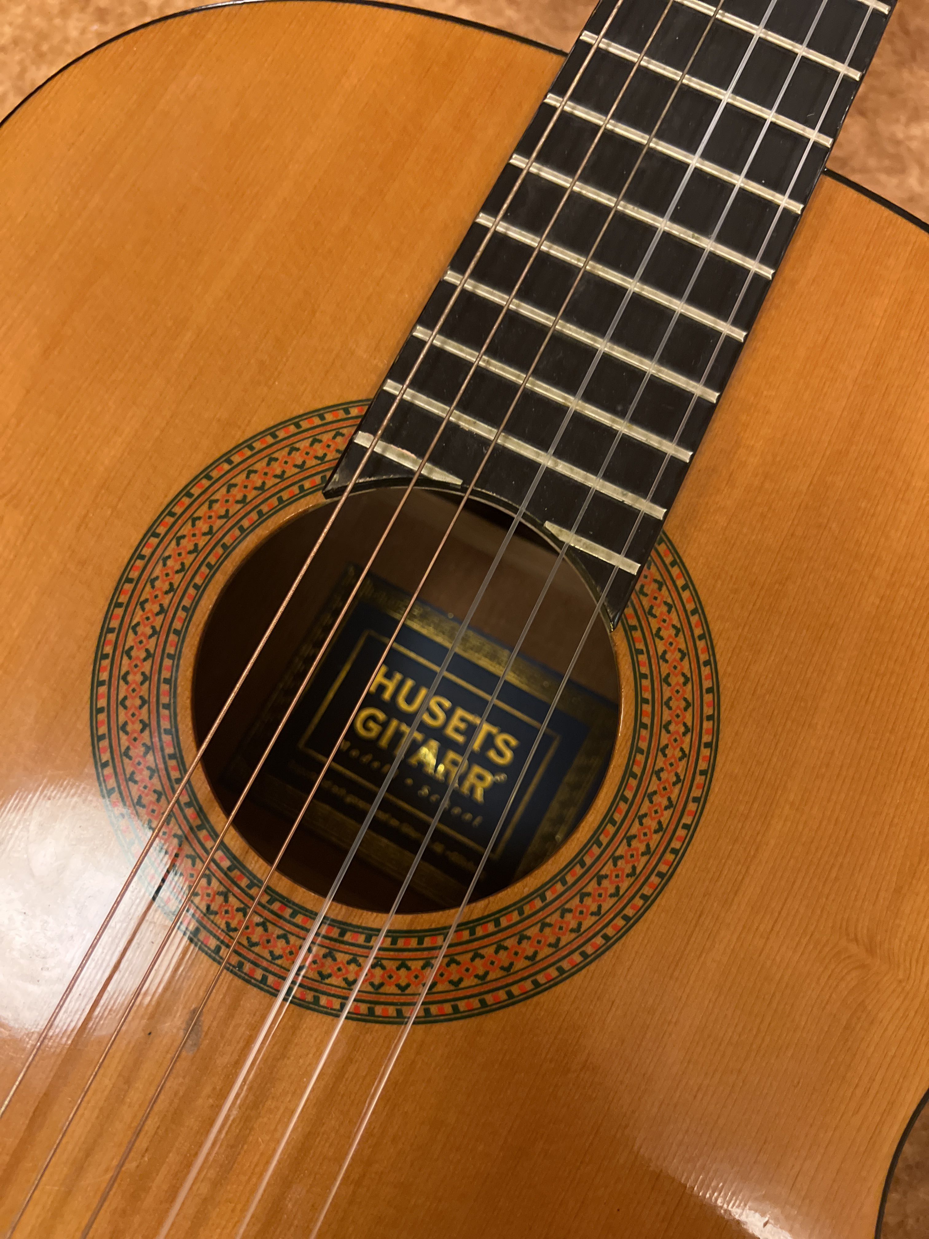 Guitar and lyre - PS Auction - We value the future - Largest in net ...