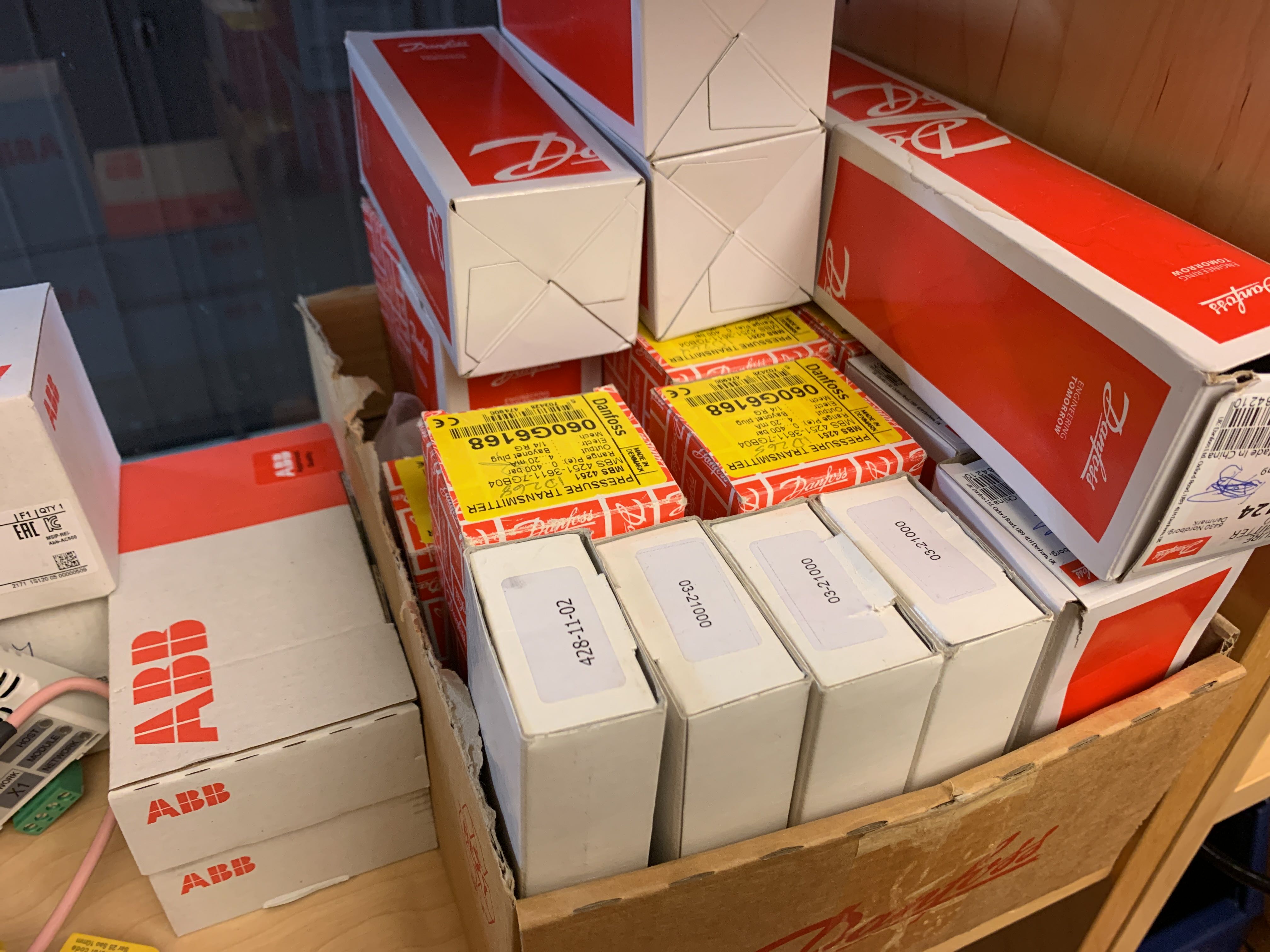ABB electrical items and screens - PS Auction - We value the future ...