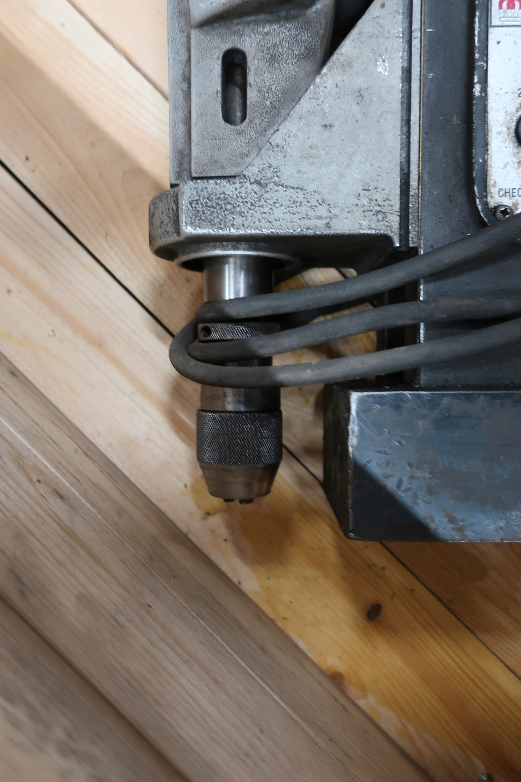 Magnetic drill Magtron casals professional 1600W - PS Auction - We ...