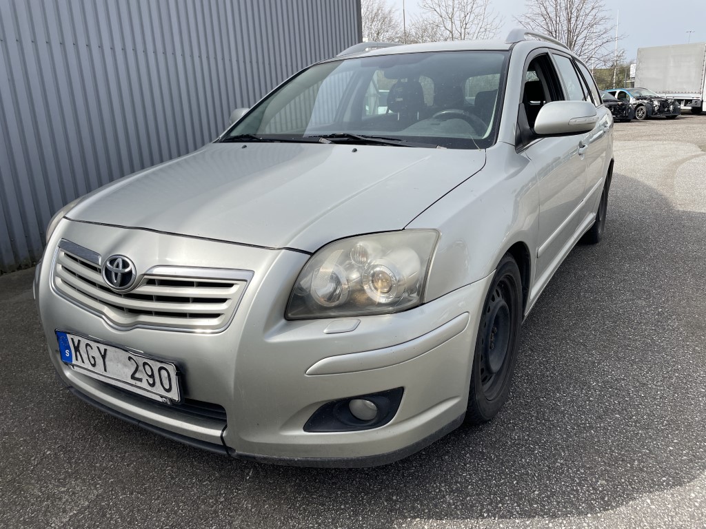 Toyota Avensis Kombi 2.0 D-4D Manuell, 126hk, 2008 - Auktioner online - Nätauktioner ...