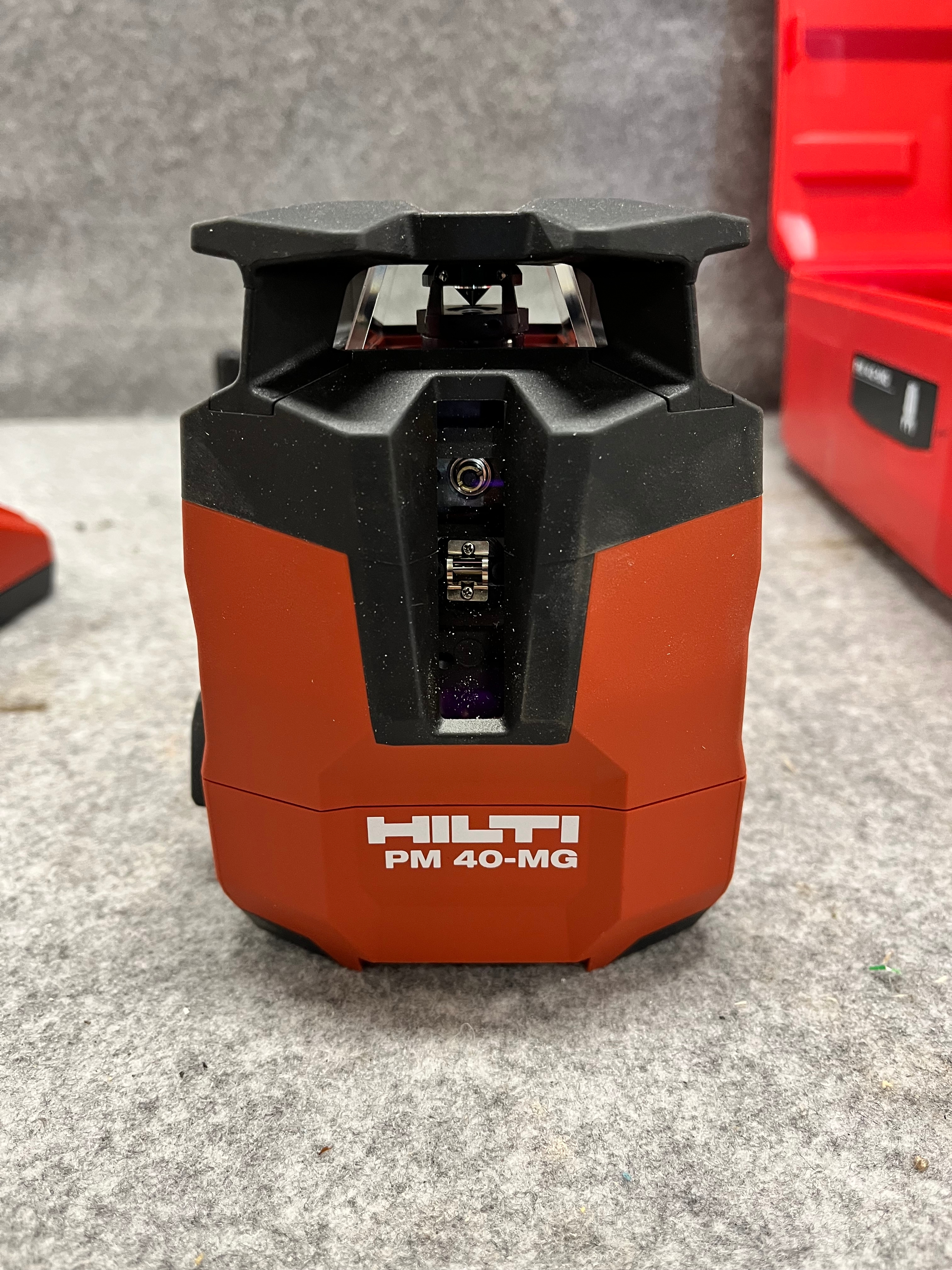 Multilinjelaser med tillbehör - Hilti PM 40-MG -2022 - Auktioner online ...