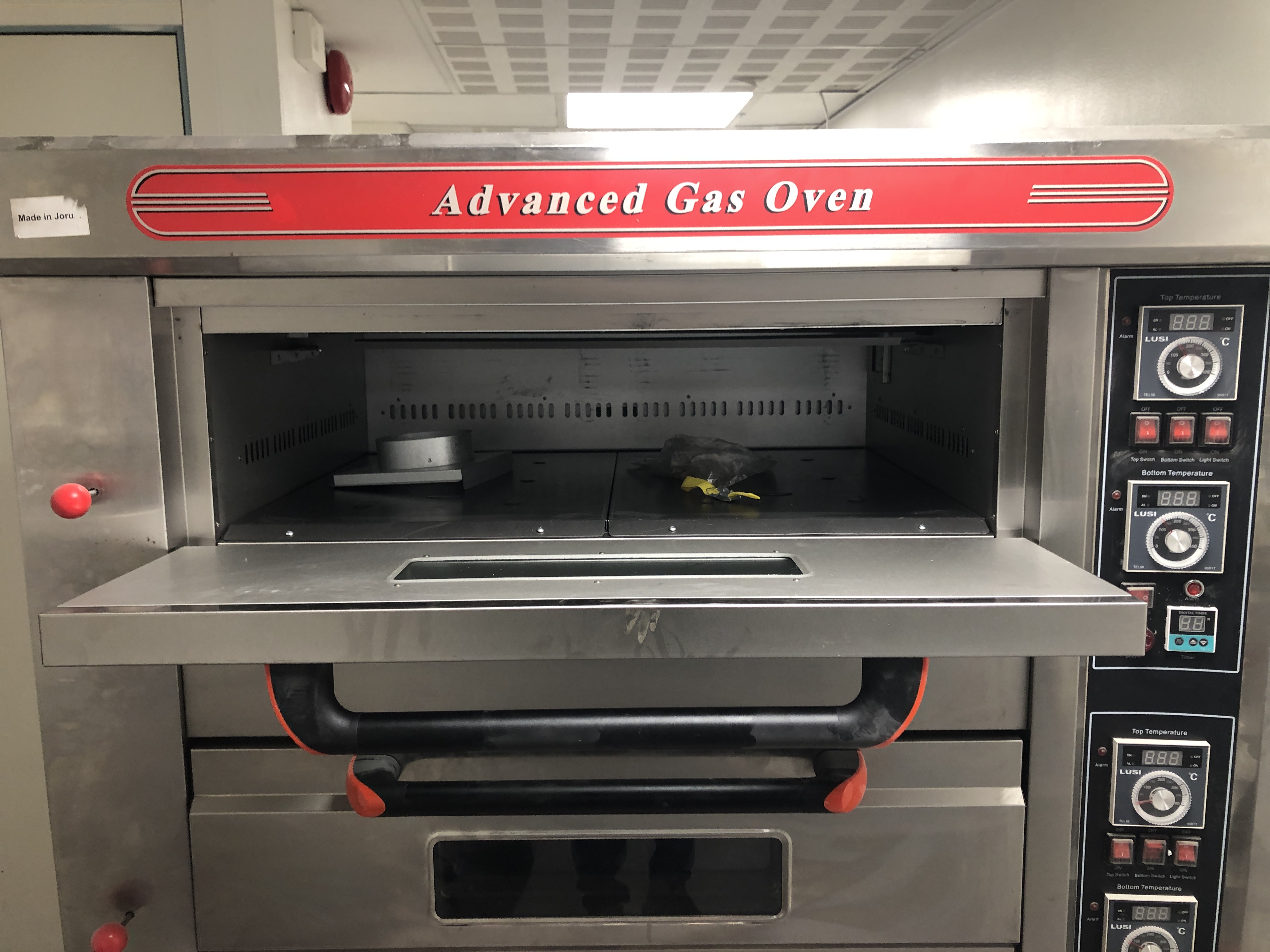 Gas oven deck oven Advanced Oven - PS Auction - We value the future ...