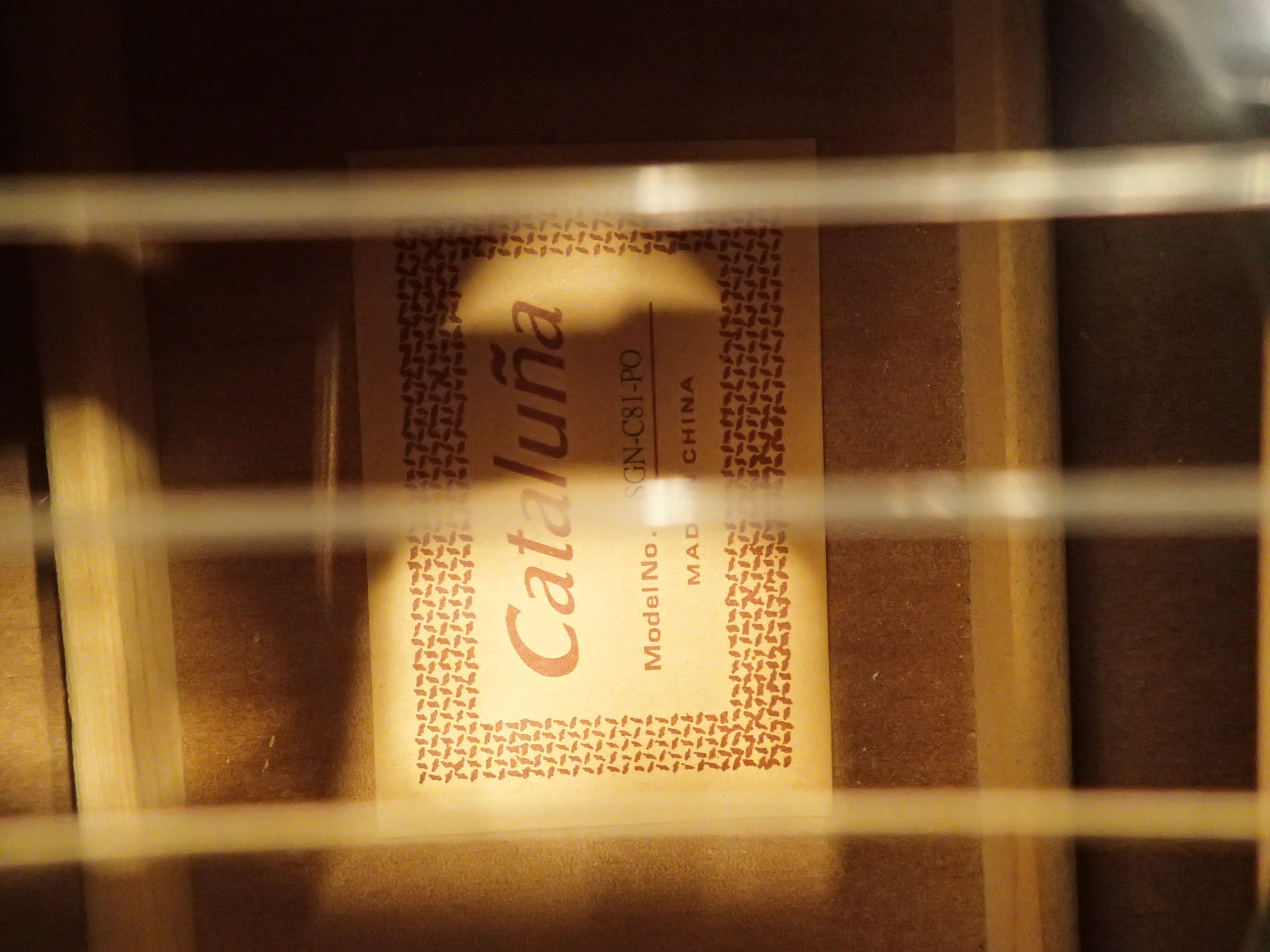 Catalan guitar - PS Auction - We value the future - Largest in net auctions
