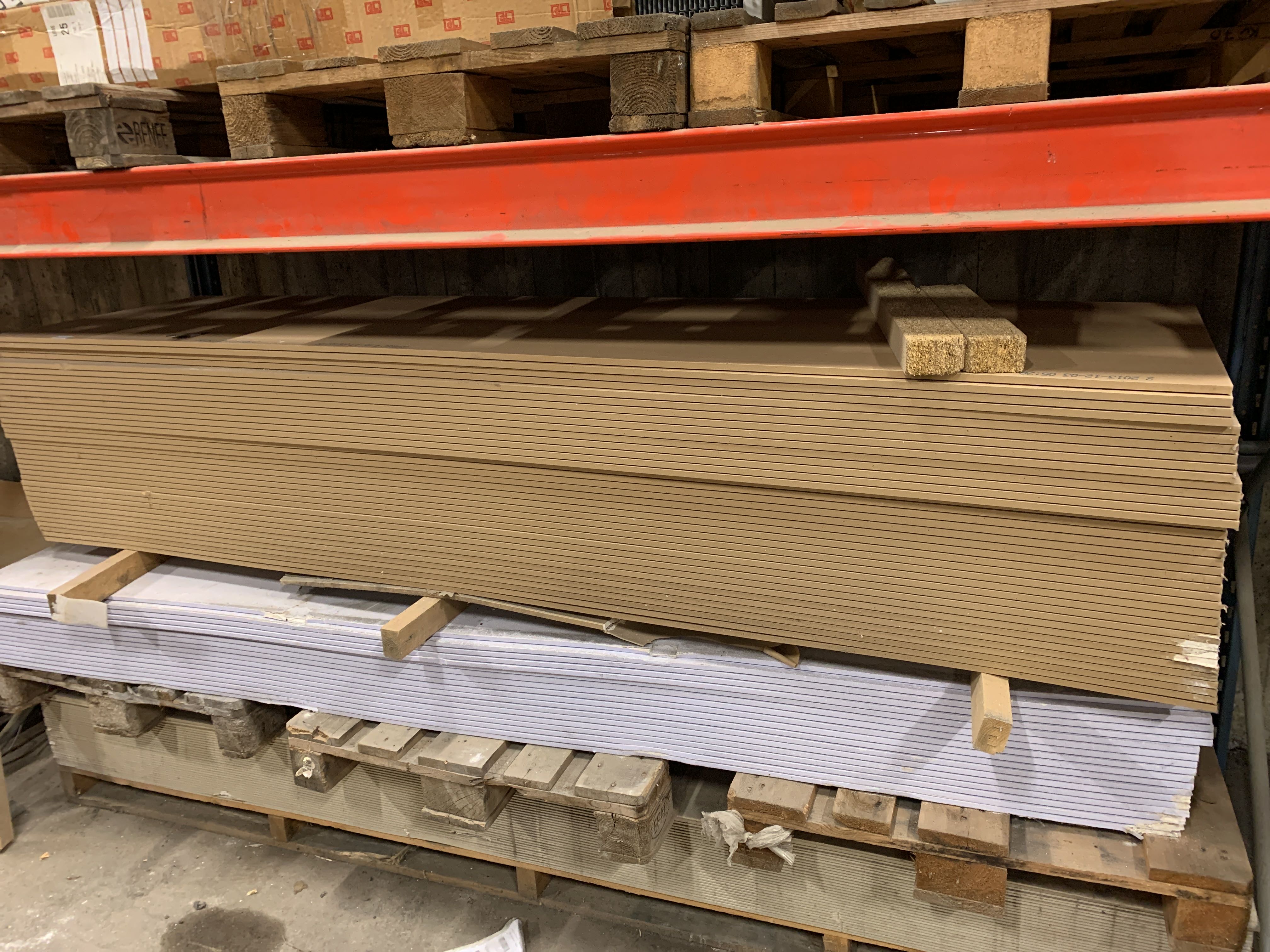 Gipsskivor: Ytskivor, golvgips, brandgips - Auktioner online ...