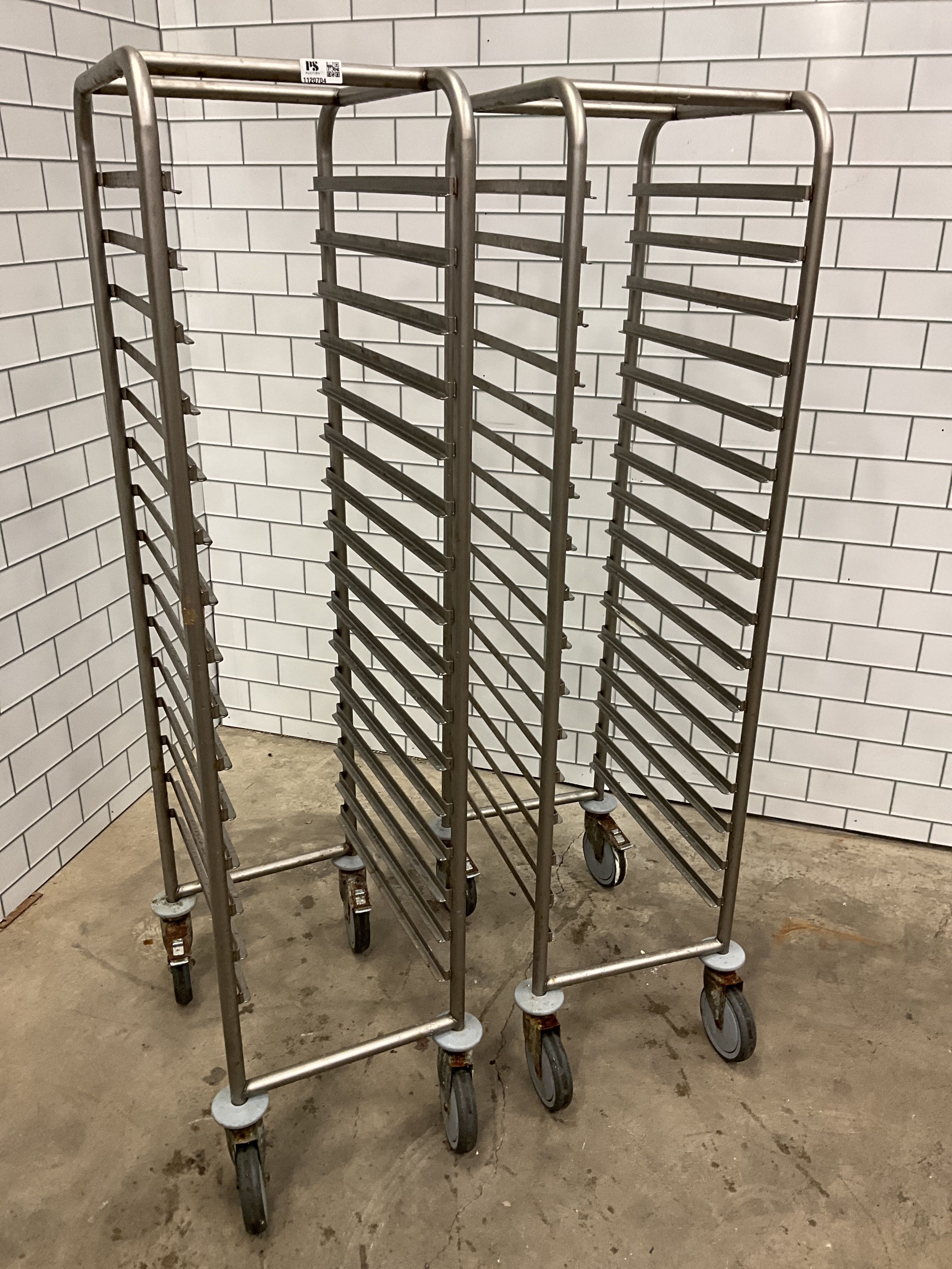 2 Stainless steel trolleys for gastro trays - PS Auction - We value the ...