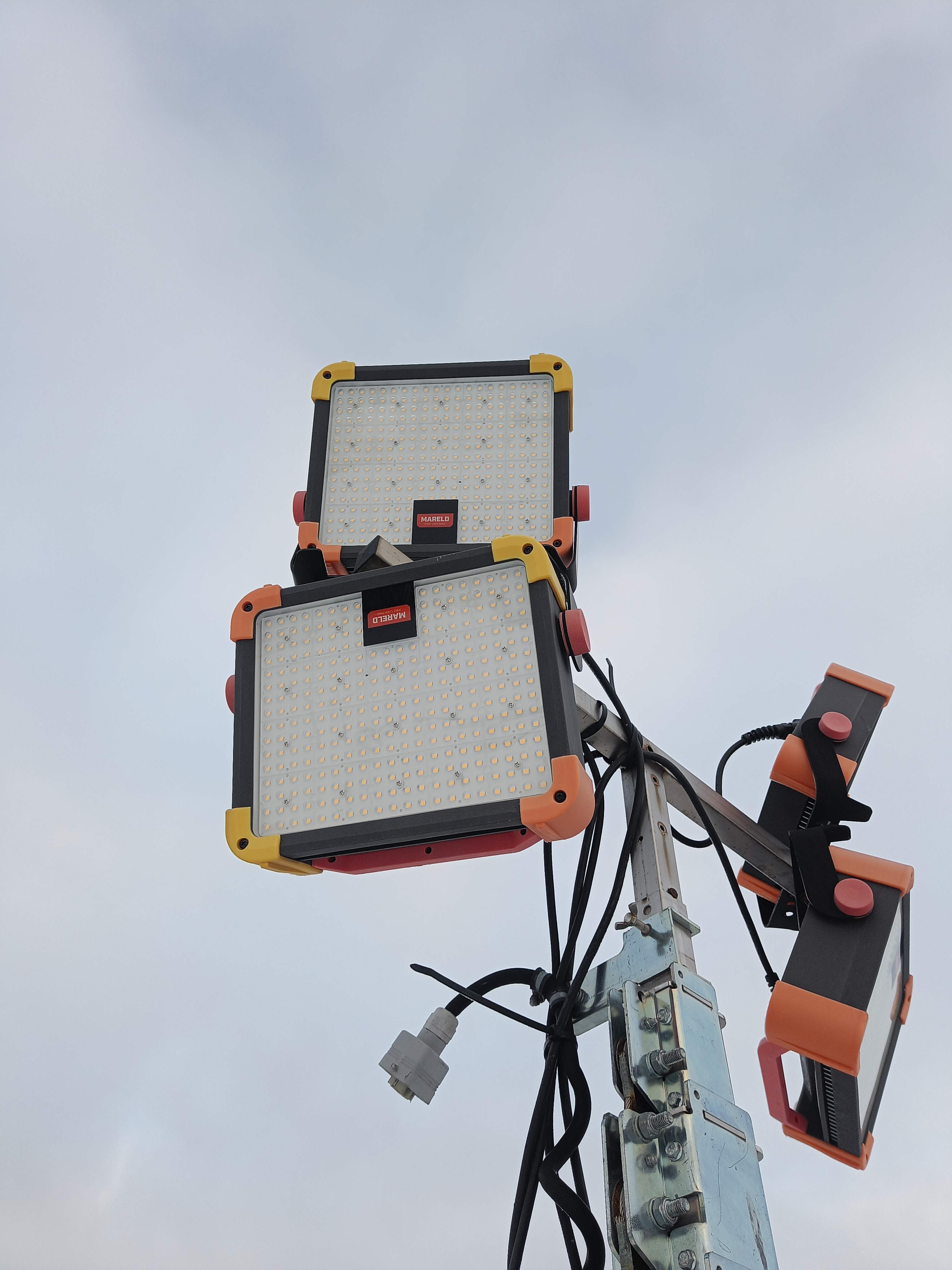 Lighting mast Link Tower - PS Auction - We value the future - Largest ...