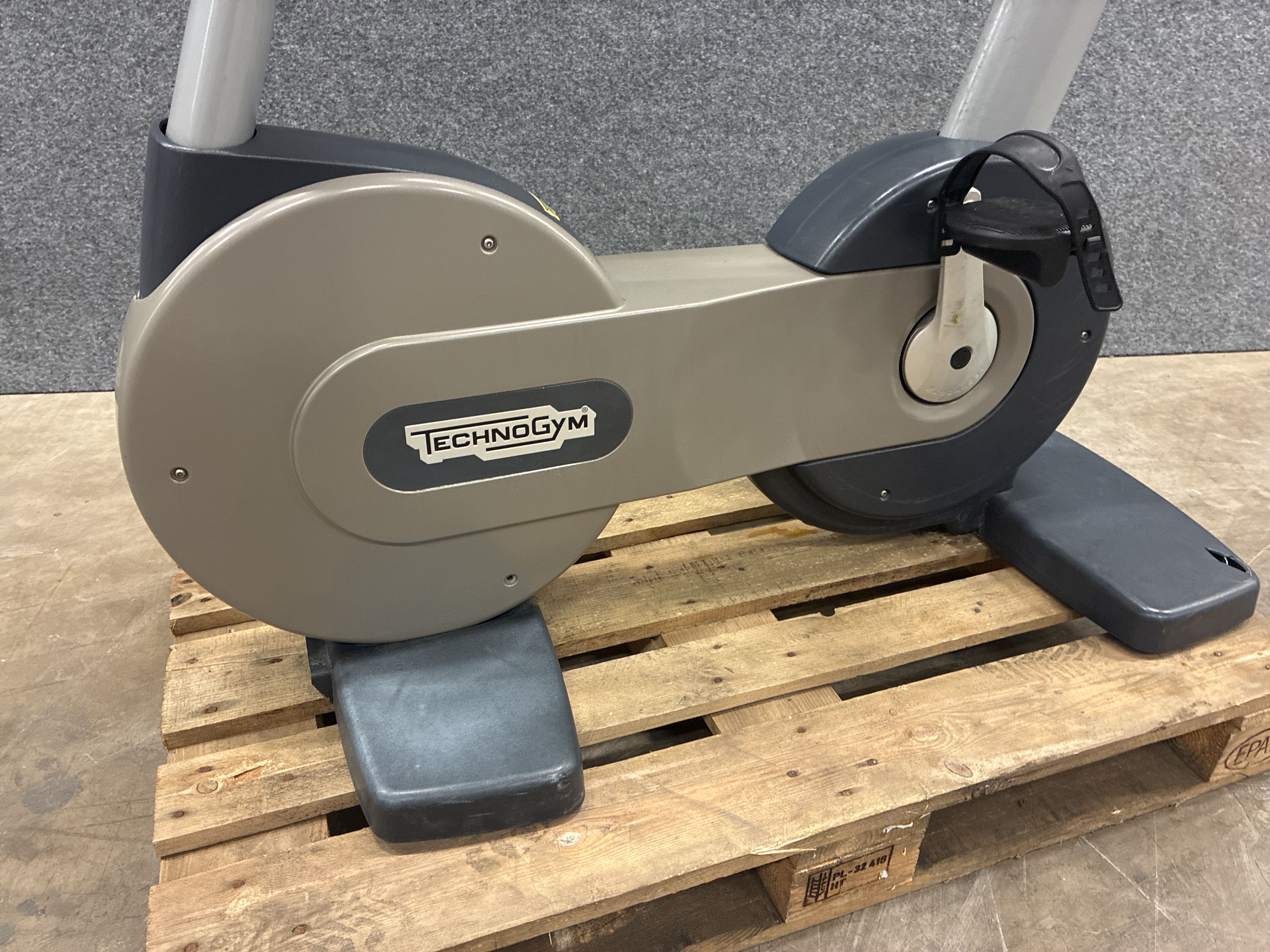 Motionscykel, TechnoGym New Bike EXC 500 SP - Auktioner online ...