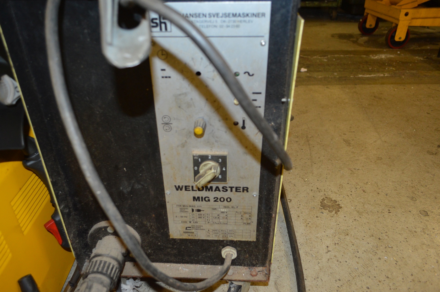 CO2 welding machine, Weldmaster MIG 200 with bottle - PS Auction - We ...