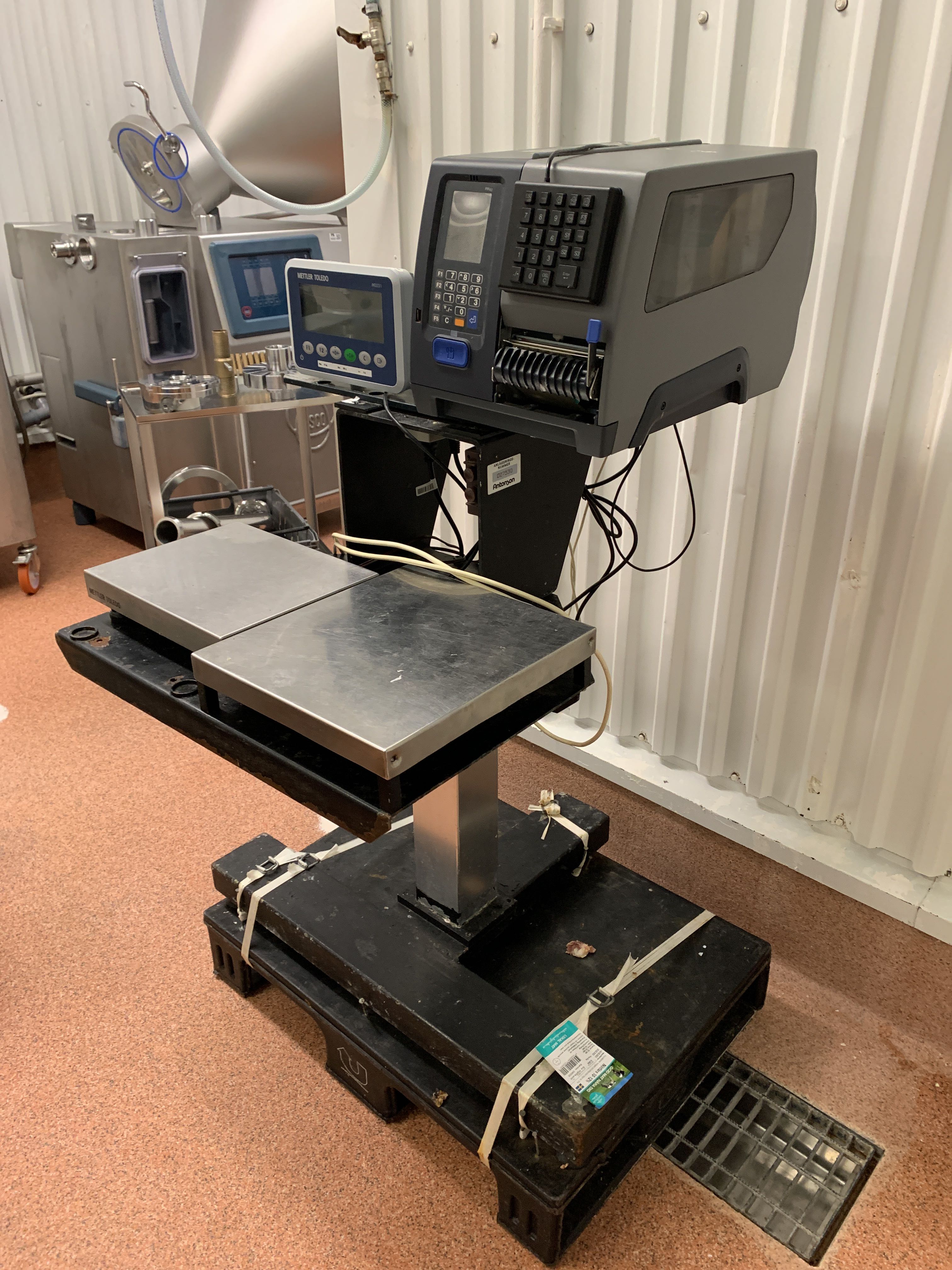 Industrial scale with label printer Mettler Toledo, Intermec - PS ...