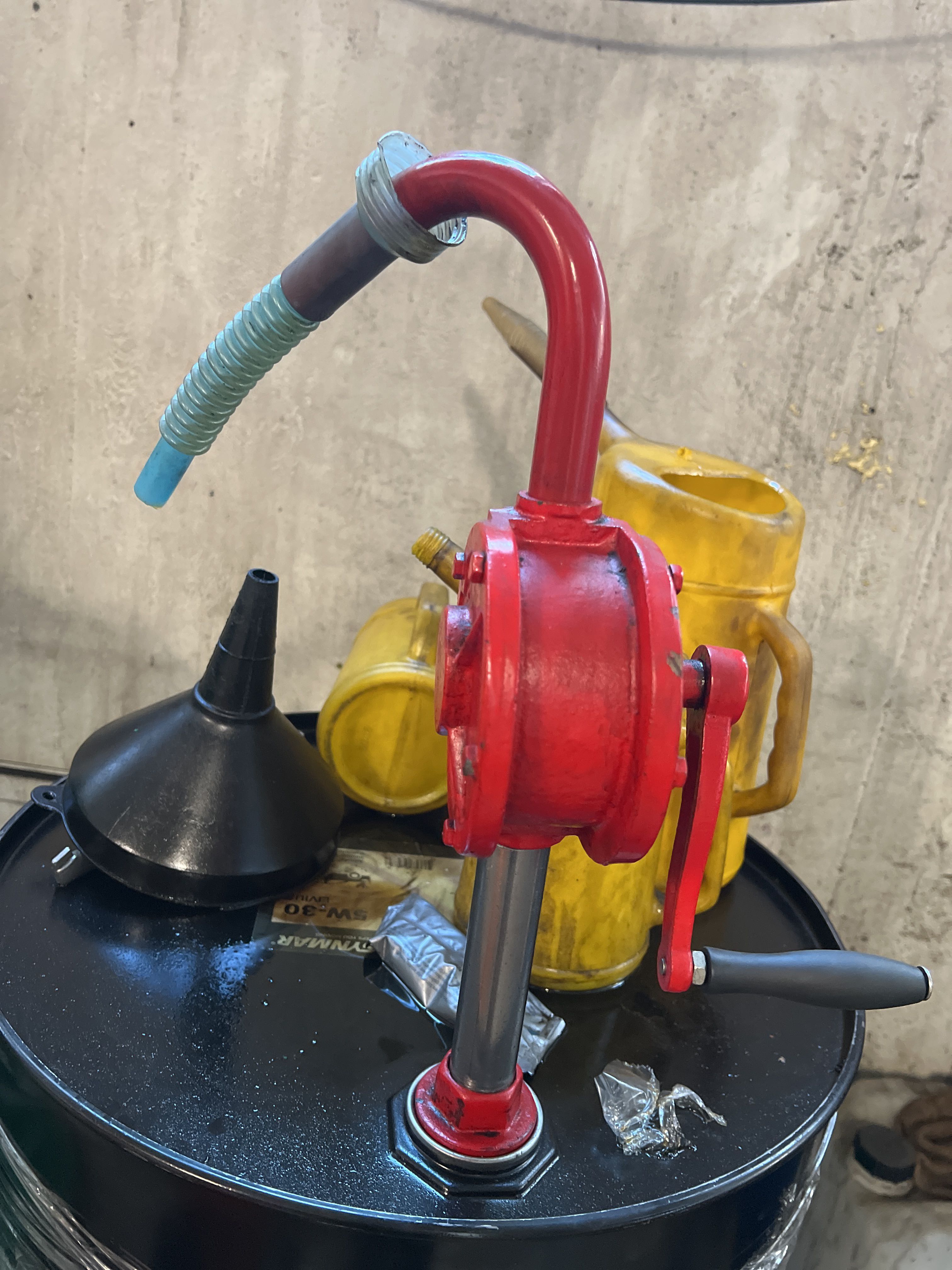 Spill racks and oil collectors - PS Auction - We value the future ...